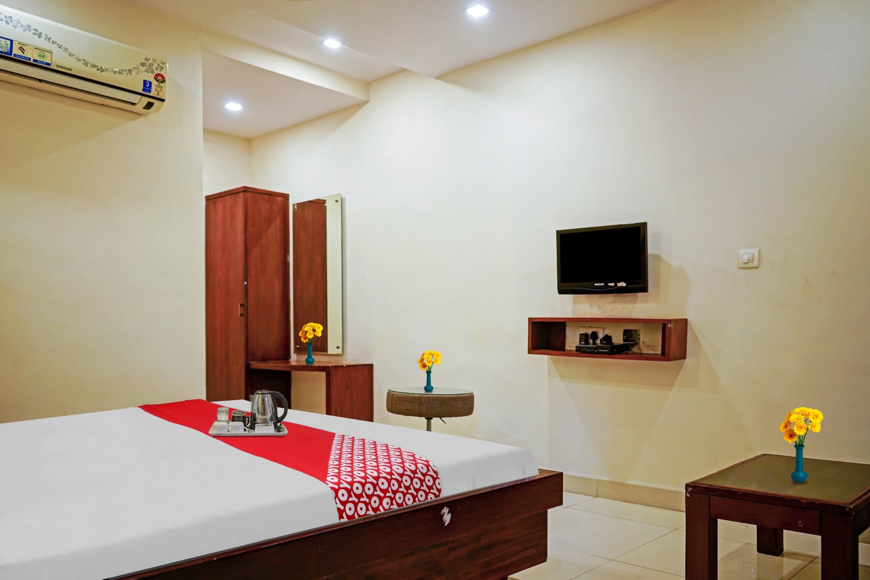 Hotel O Swapna, Flagship Vijayawada, Book @ ₹949 - OYO