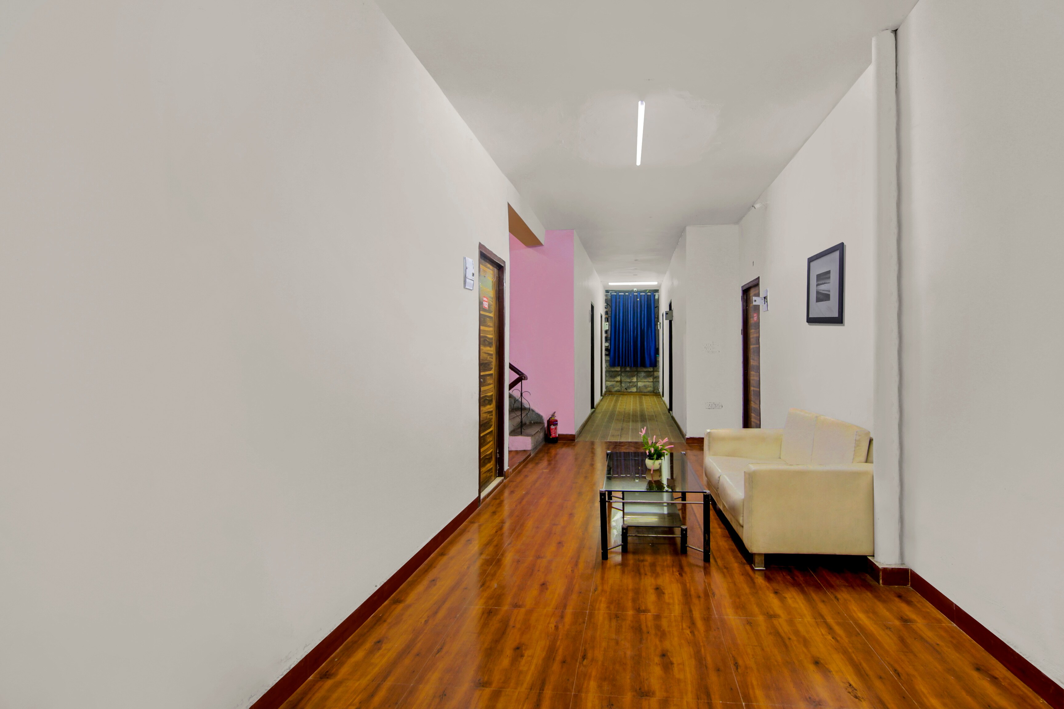 Hotel O Relax Inn, Flagship Delhi, Book @ ₹728 - OYO