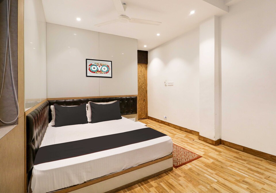 Super Collection O Heritage VIP Road, Collection O Kolkata, Book ...