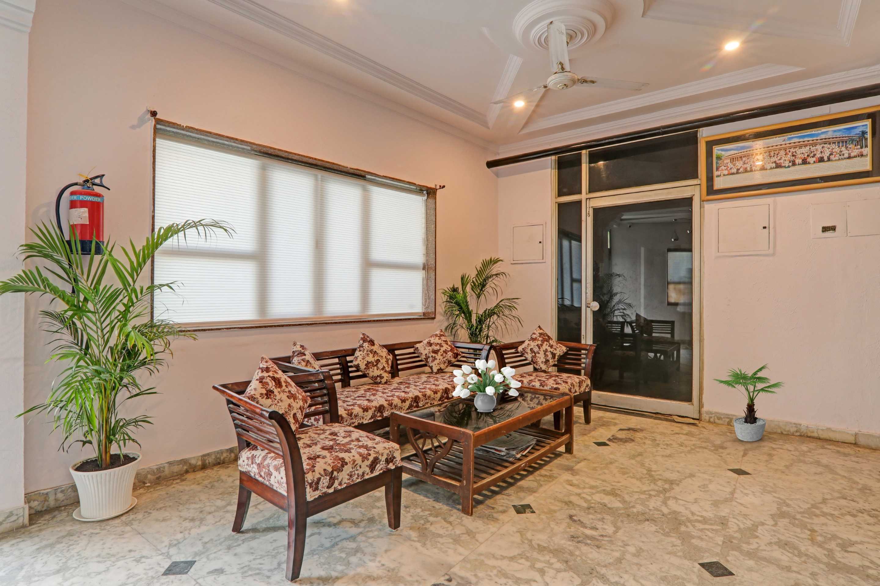 Collection O Hotels in Clock Tower, Lucknow Starting @ ₹528 - Upto 77% ...