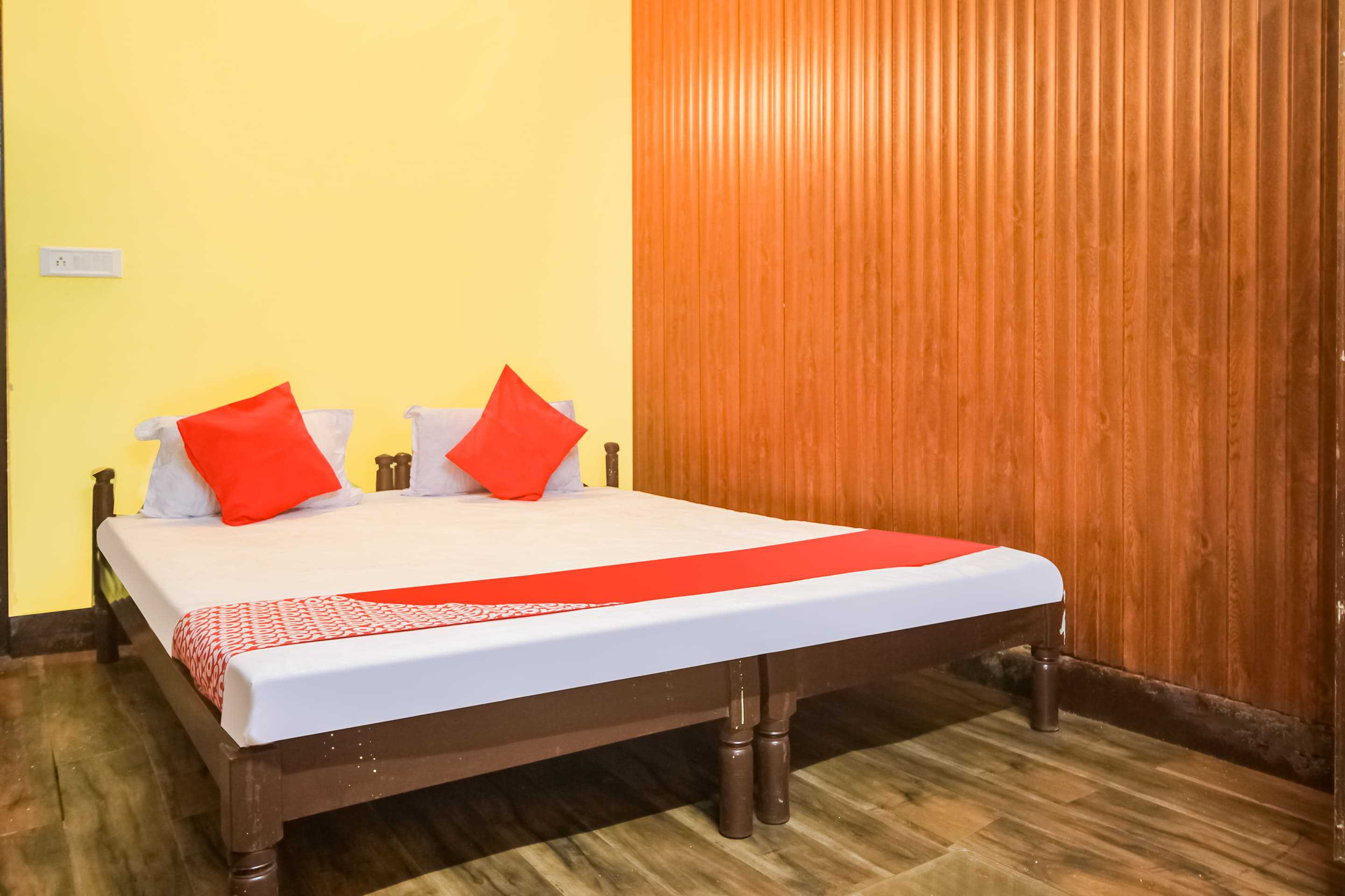 OYO Hotel Unique Restaurant & Guest House Kharkhoda, OYO Rooms Sonipat ...