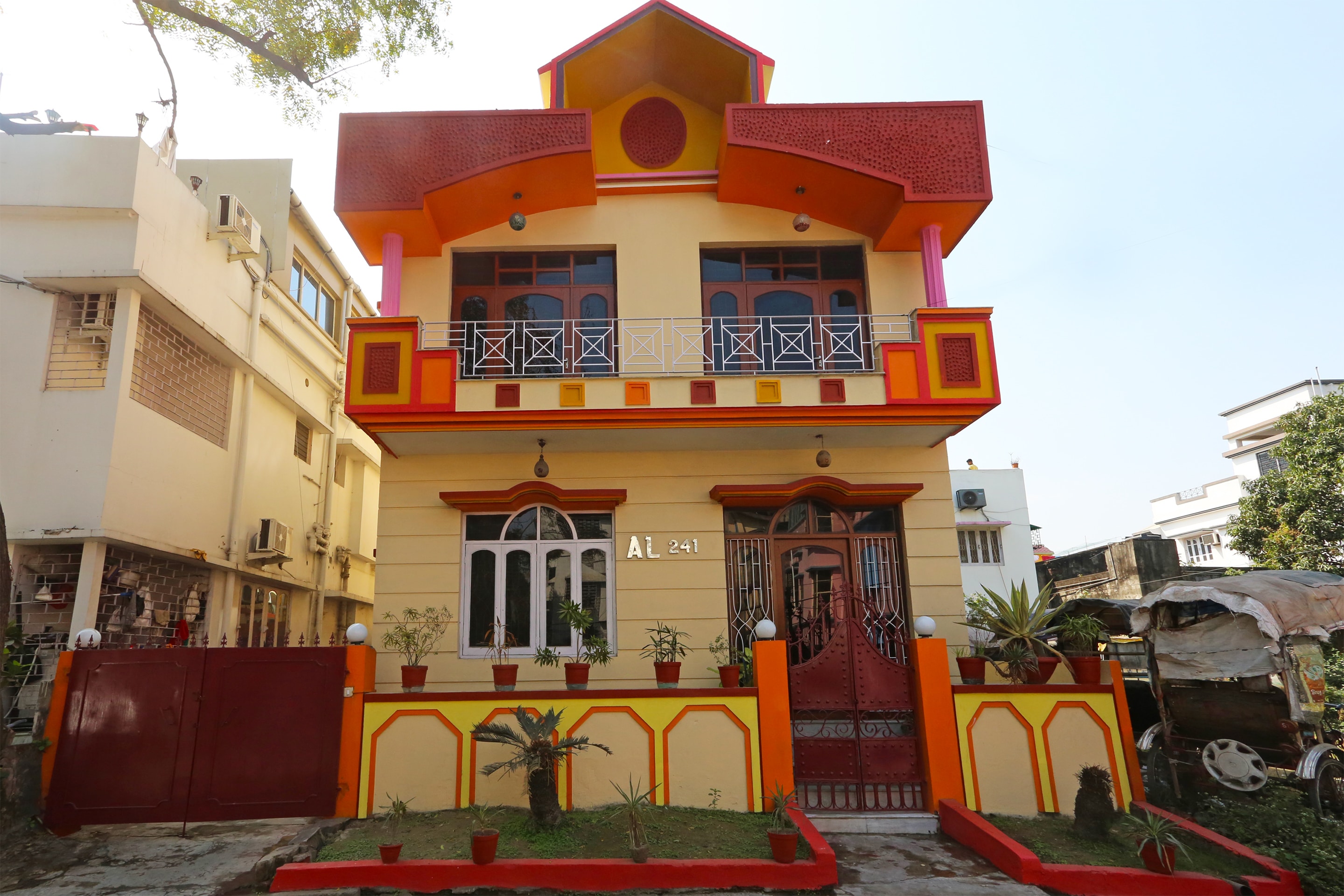 OYO 11731 Sterling Guest House, OYO Rooms Kolkata, Book @ ₹2413 - OYO