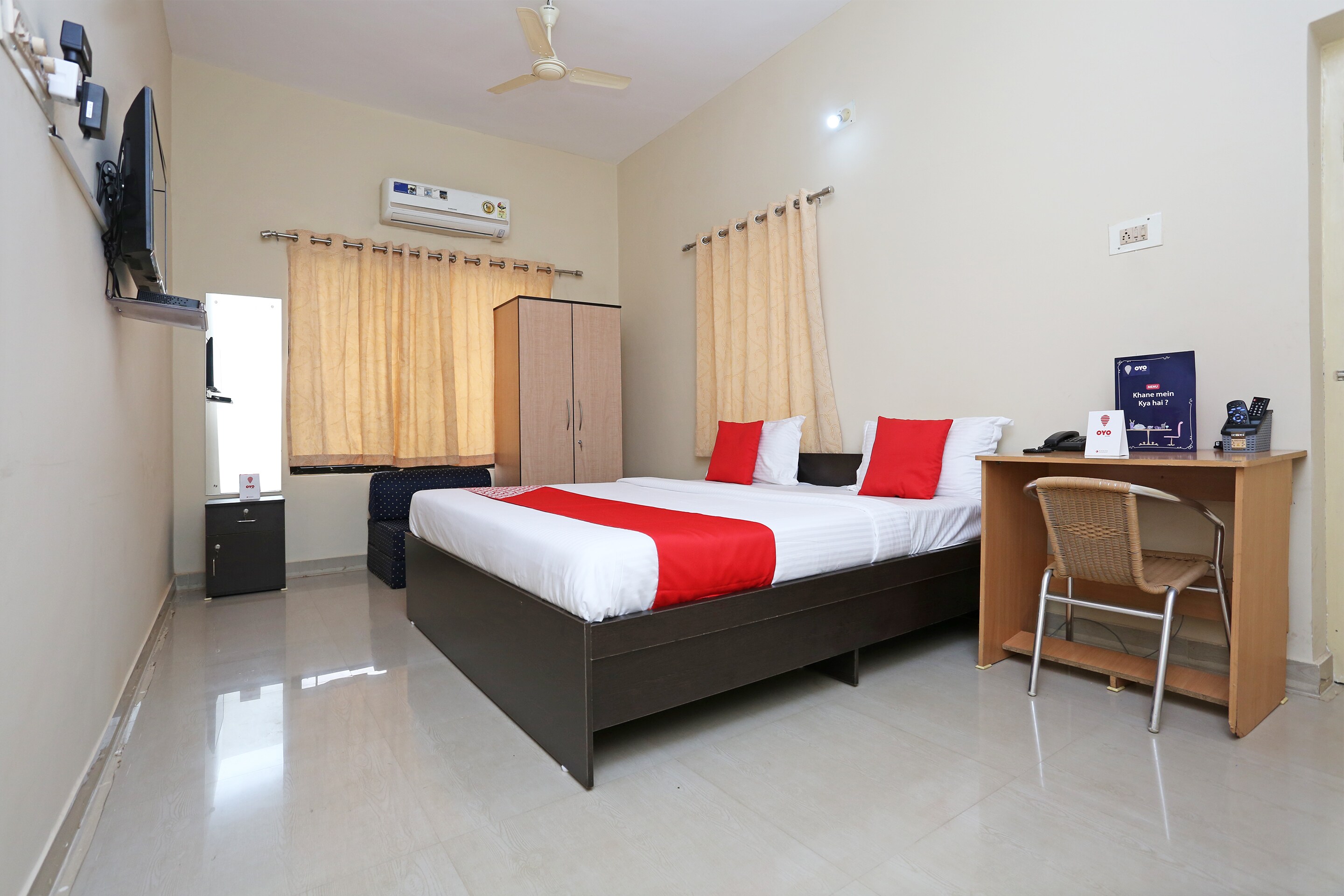OYO 11760 near Infocity, Premium Bhubaneswar, Book @ ₹1095 - OYO