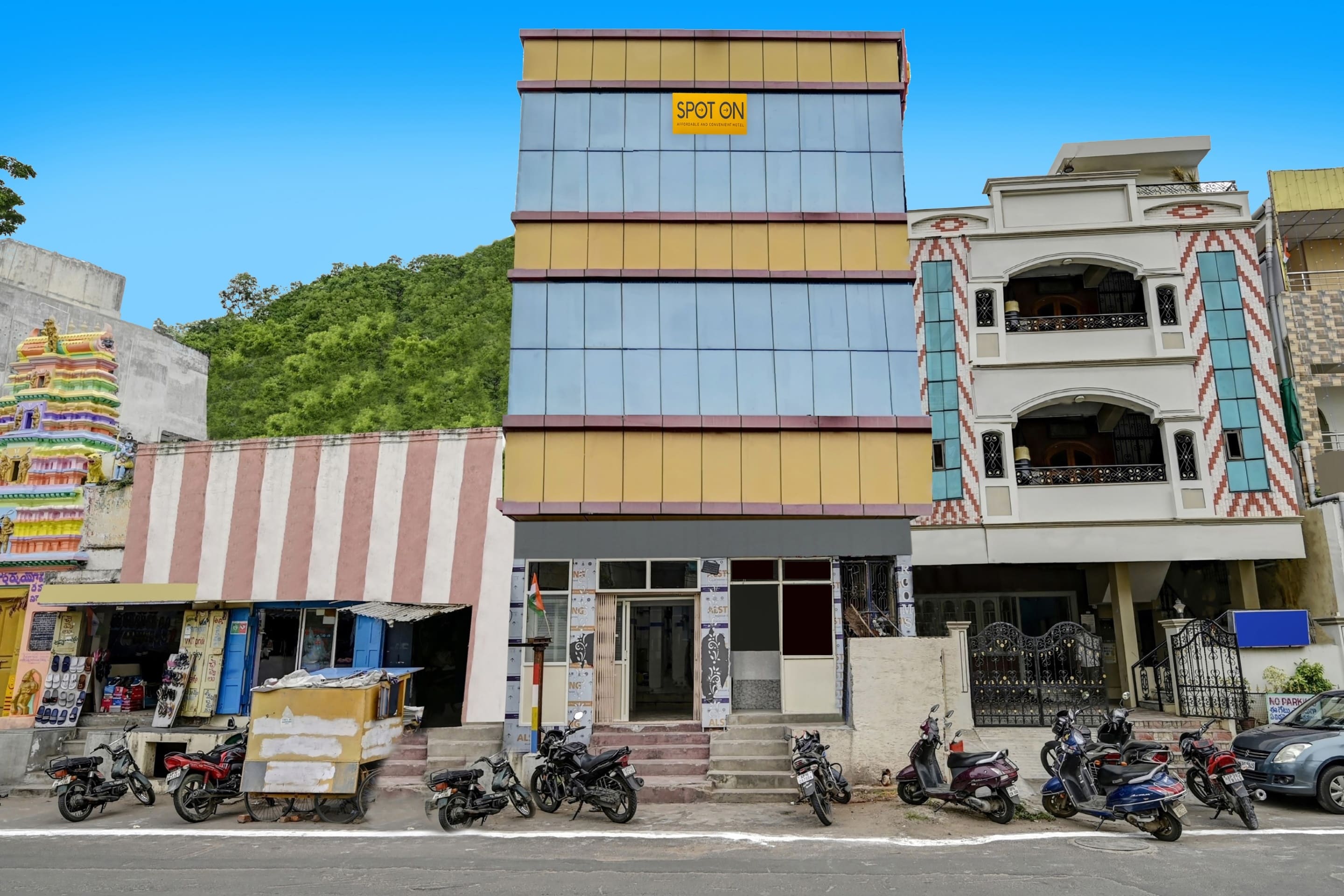 Hotels in Bandar Road, Vijayawada Starting @ ₹356 - Upto 86% OFF on 59 ...
