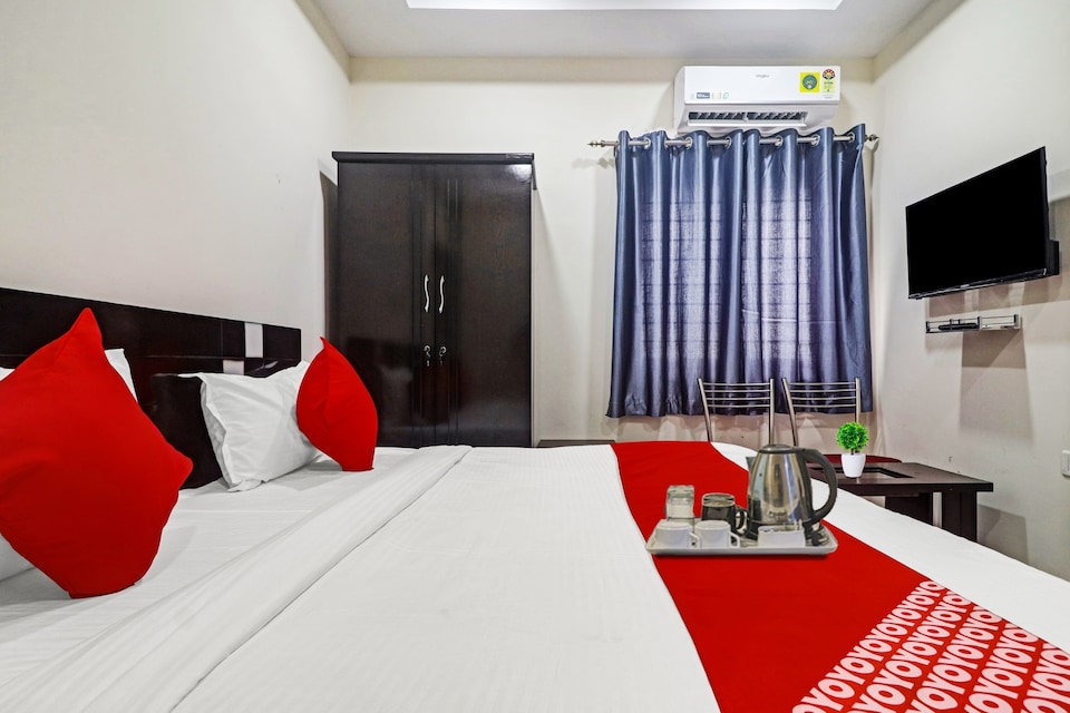 OYO 93436 Msr Guest Inn, OYO Rooms Hyderabad, Book @ ₹760 - OYO