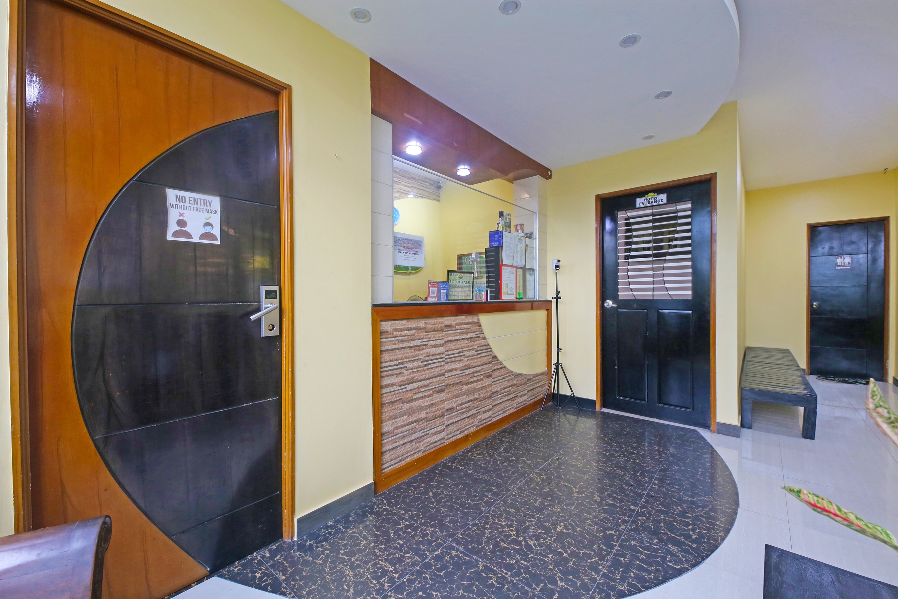 OYO 901 Ranchotel Tunasan, OYO Hotels Muntinlupa, Book @ ₱964 - OYO