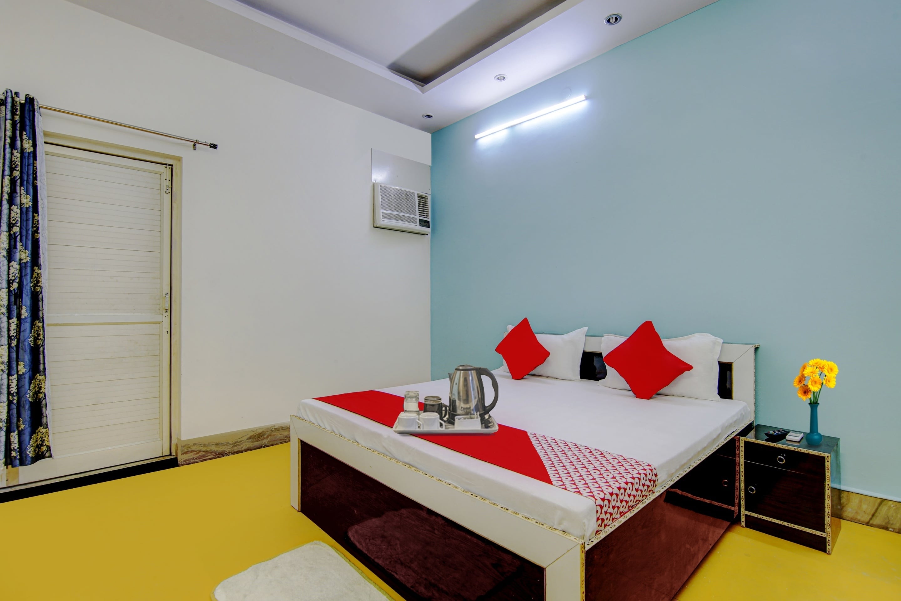 Flagship Milan Inn Guest House Near Maujpur-babarpur Metro Station ...