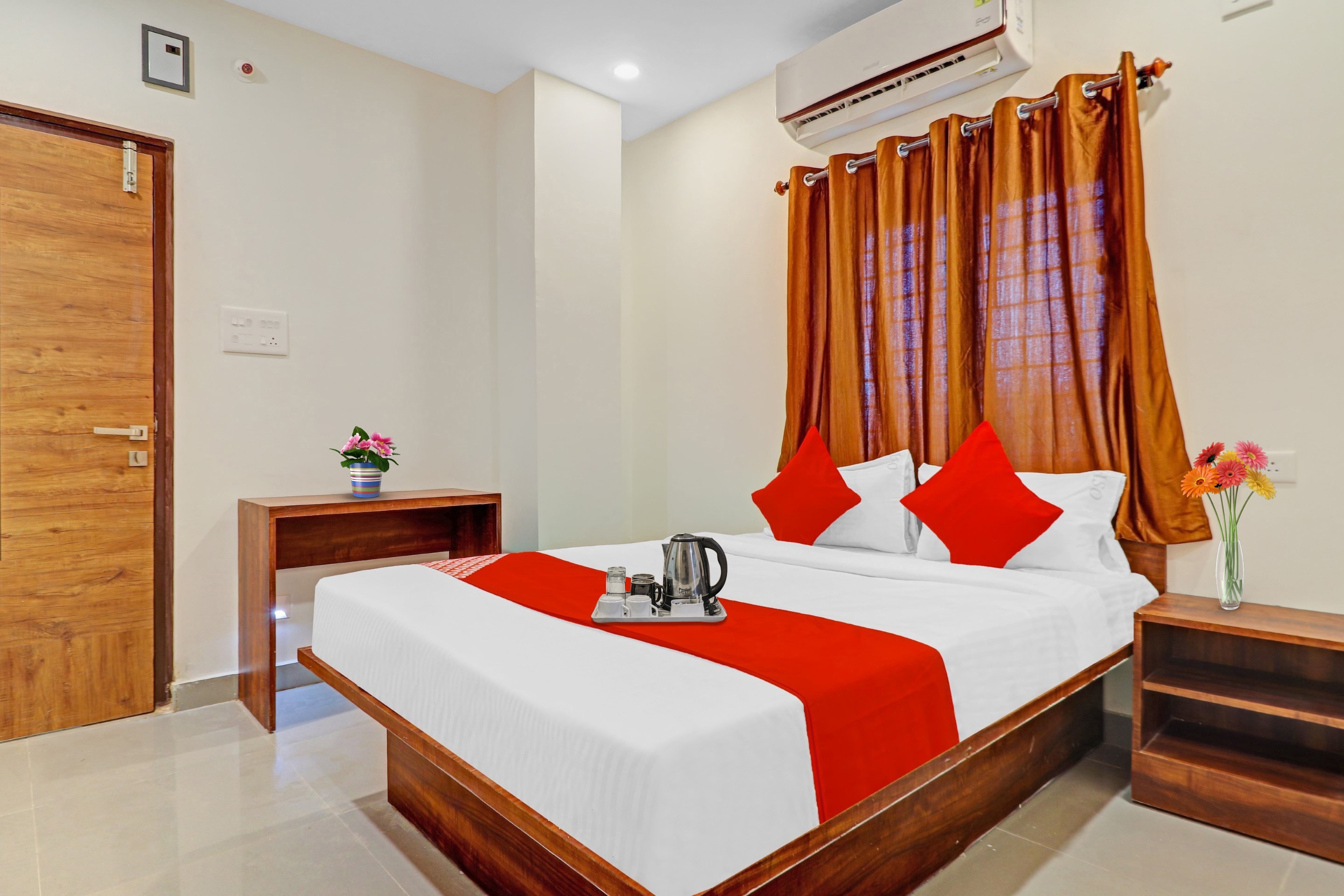 Hotel O Night Eye, OYO Rooms Hyderabad, Book @ ₹937 - OYO