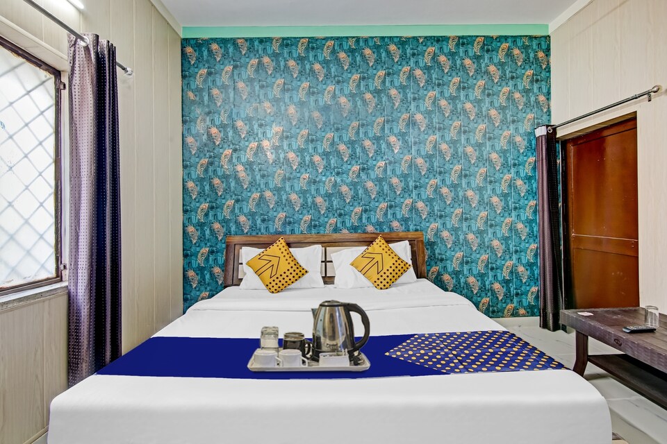 SPOT ON Hotel Greenview Homestay, SPOT ON Dehradun, Book @ ₹749 - OYO