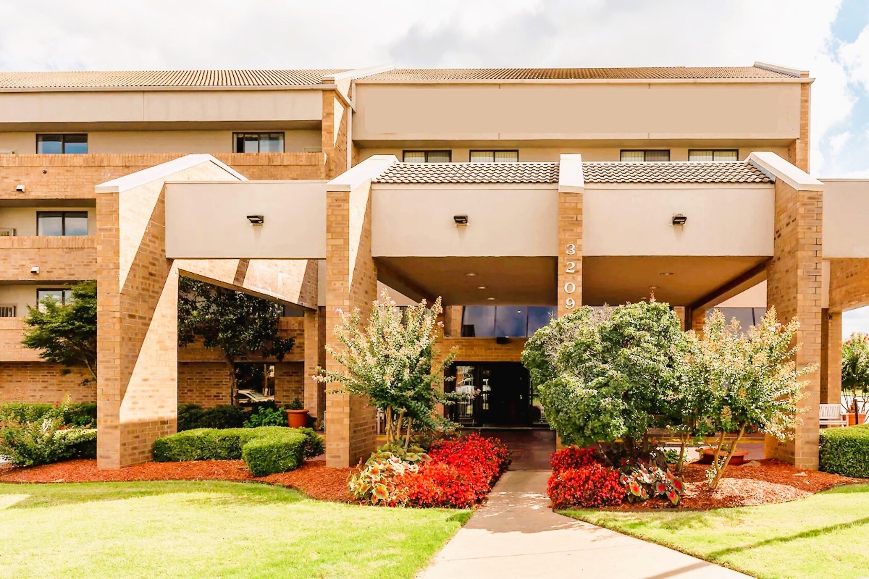 Tulsa Square Hotel Central, I-44 By OYO, OYO Hotels Tulsa, Book @ $60 - OYO