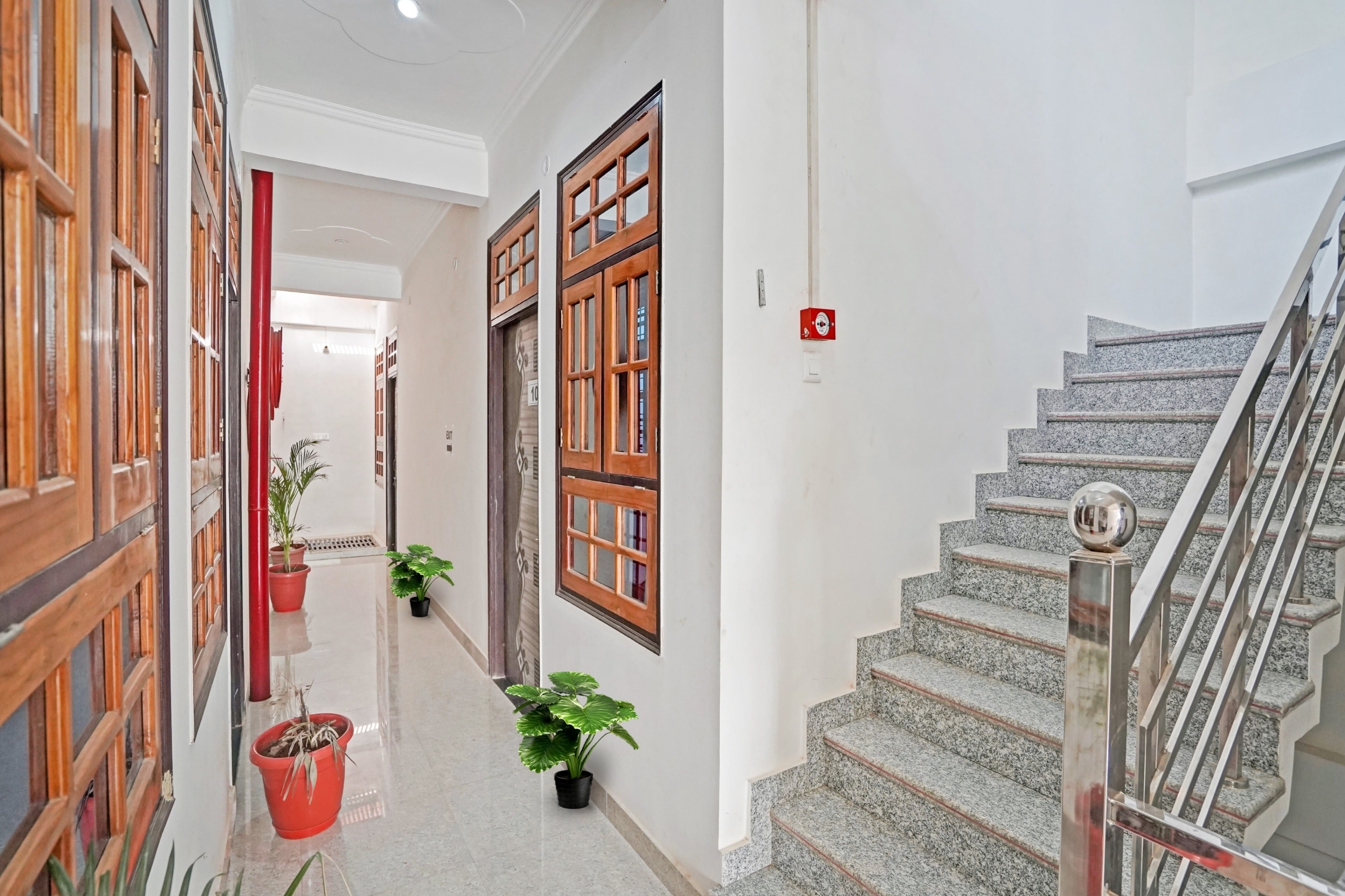 Hotel O MASTERPRICE INN, Flagship Lucknow, Book @ ₹728 - OYO