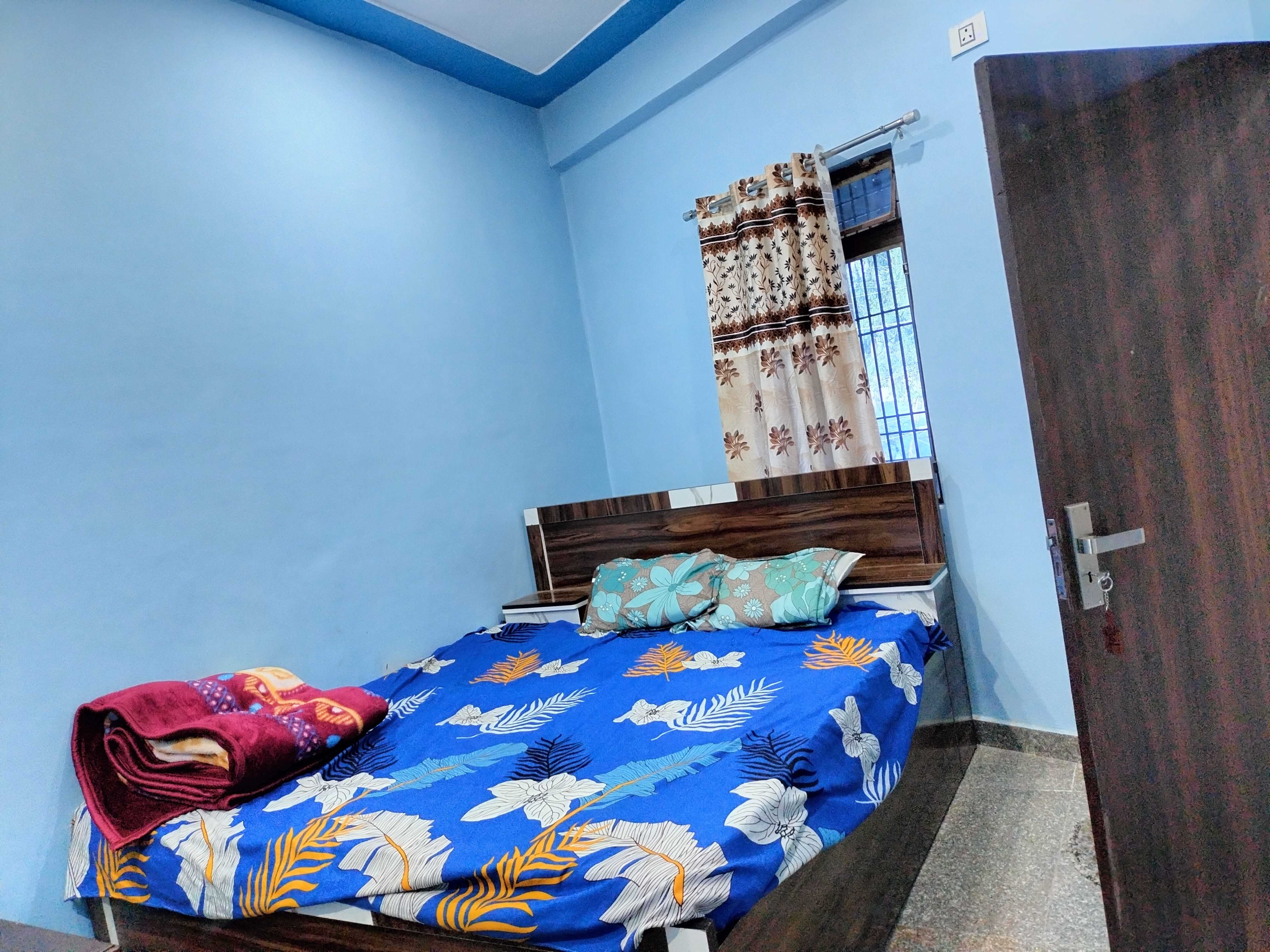 OYO Shree G, OYO Rooms Agra, Book @ ₹1095 - OYO