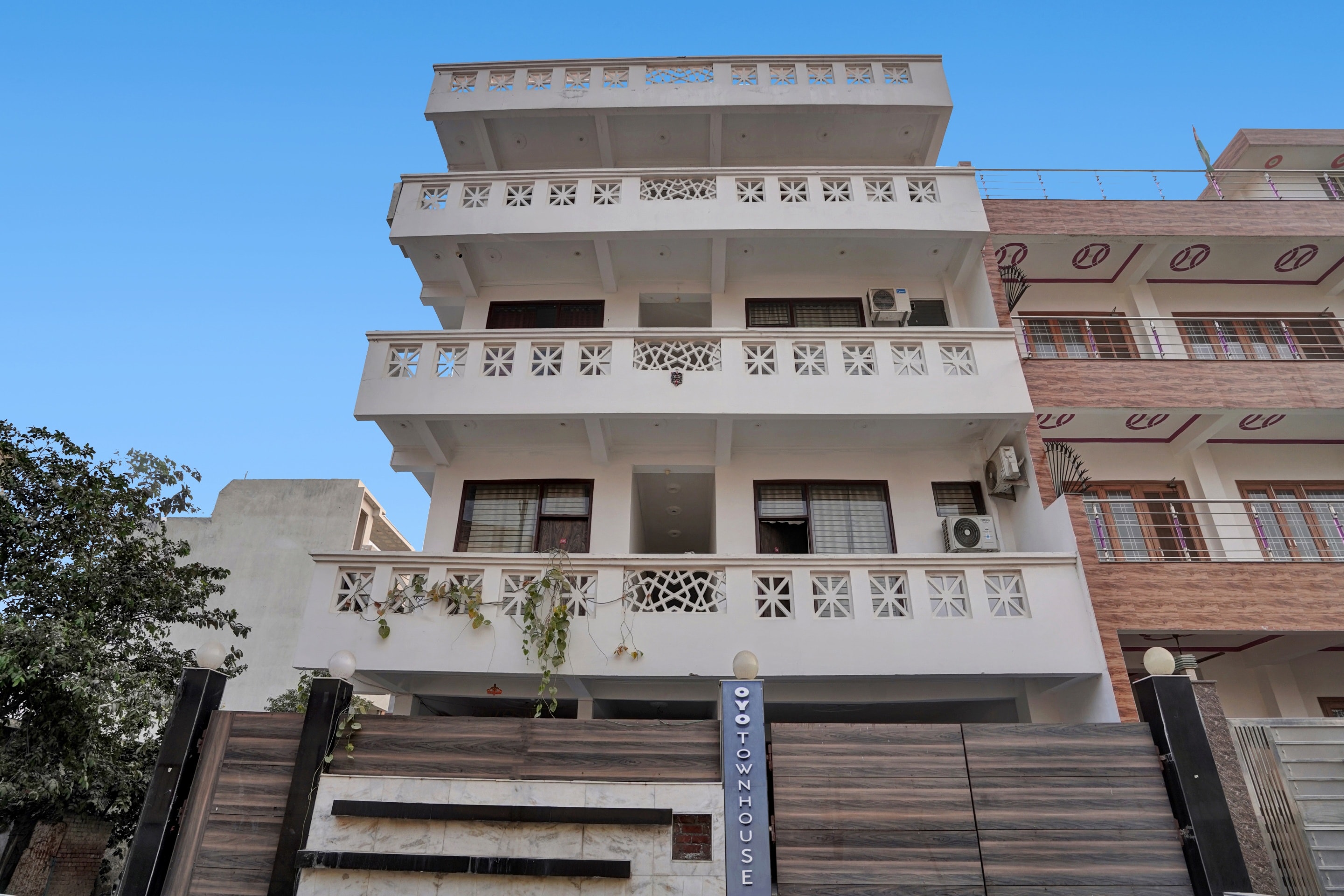 Collection O Hotels in Pvr Logix Wave City Centre, Noida Starting ...