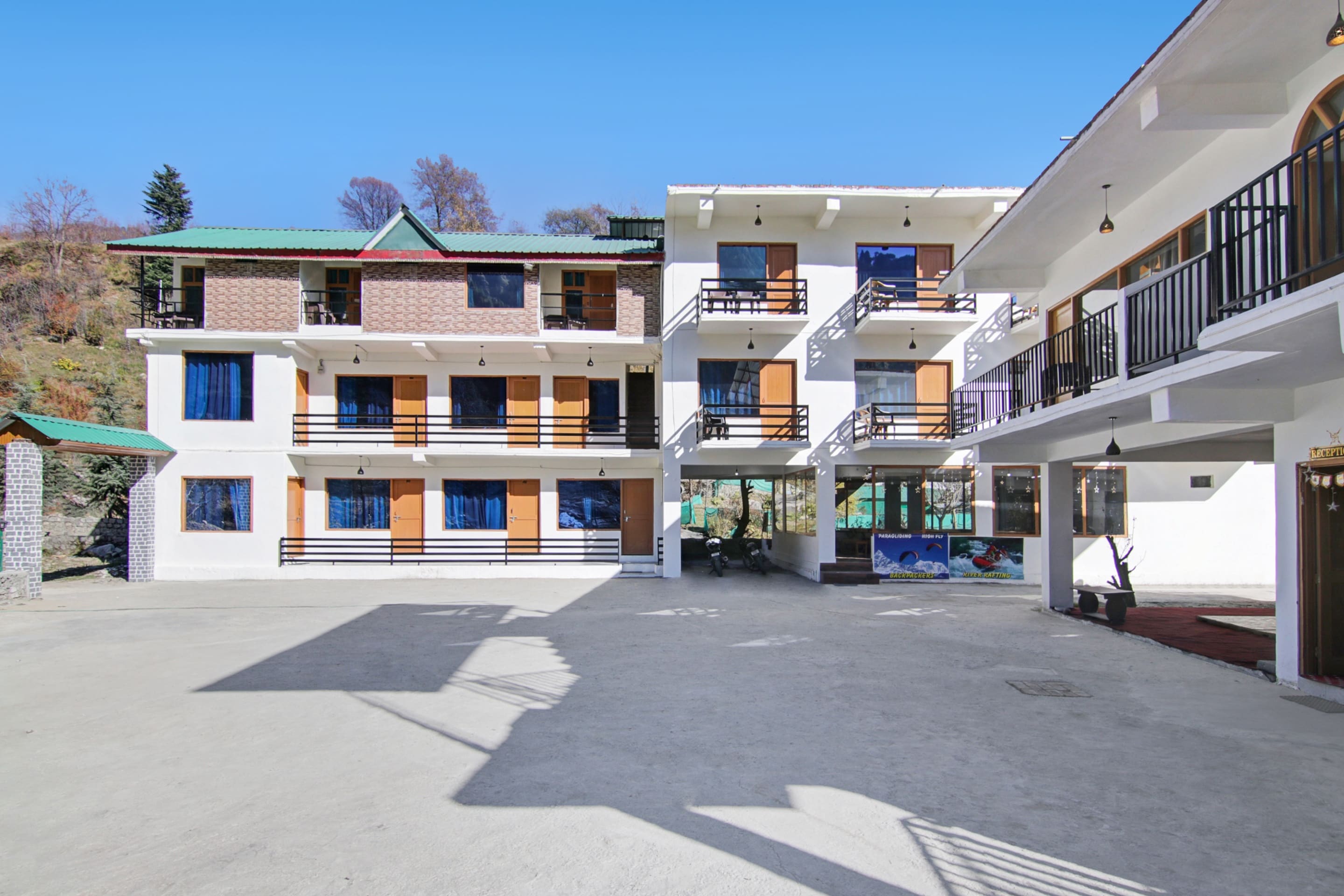 Flagship Hotel Beas River Retreat, Flagship Manali, Book @ ₹1237 - OYO