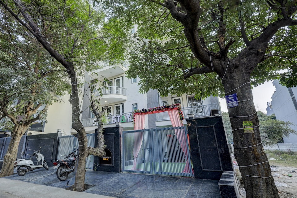 Townhouse OAK Nature Bliss HUDA CITY CENTER Near Appu Ghar, Townhouse ...