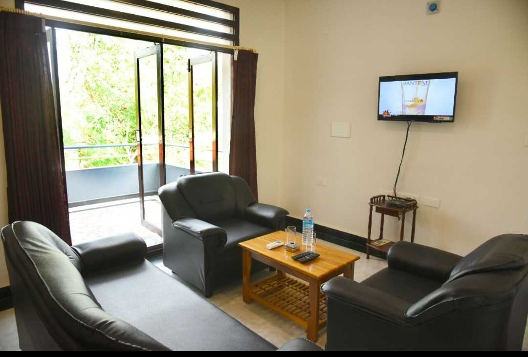 POP Villa Mermaid Inn, POP Home Pondicherry, Book @ ₹1095 - OYO