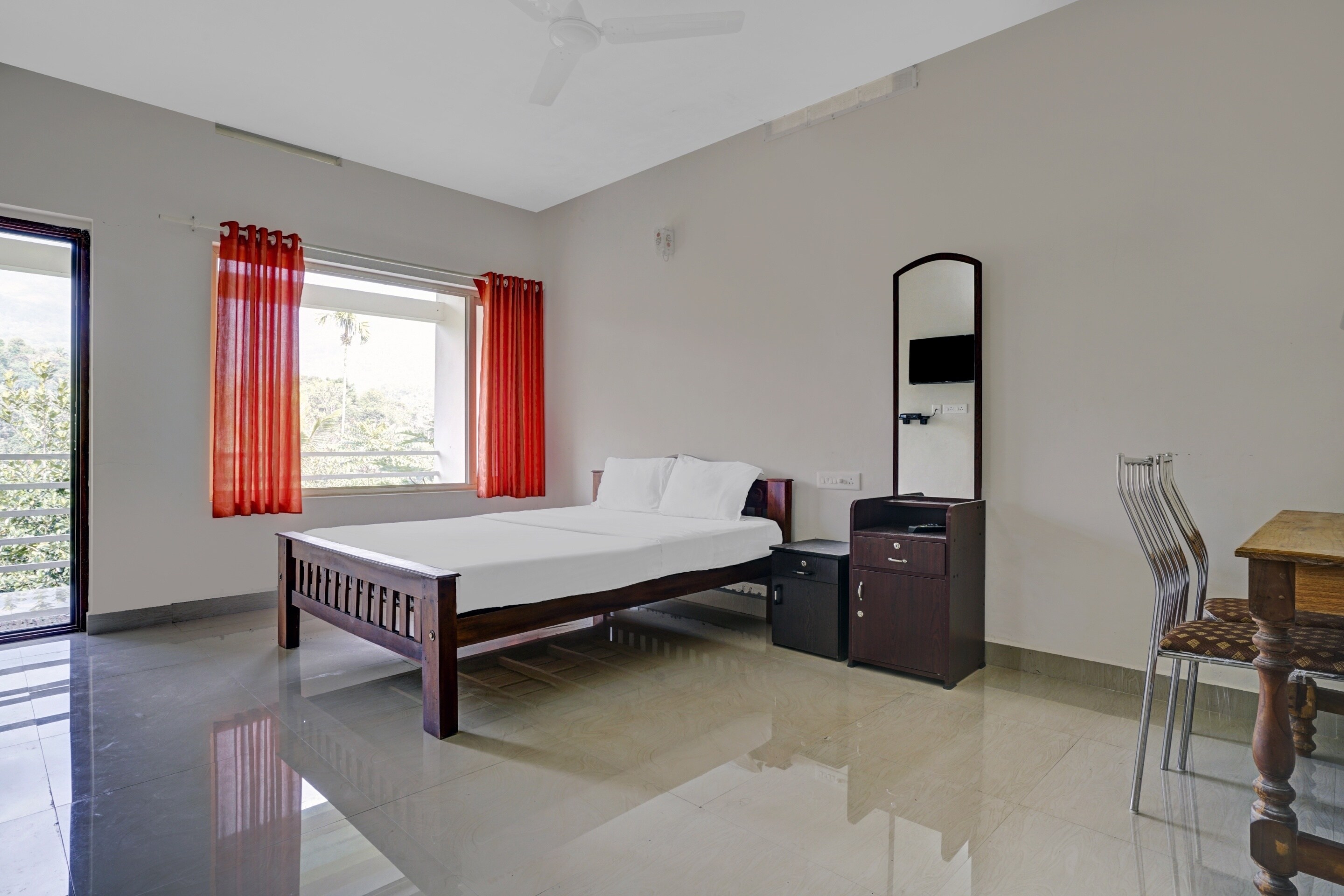 Flagship Hotels in Pine Tree, Munnar Starting @ ₹564 - Upto 74% OFF on 5 Pine Tree, Munnar ...