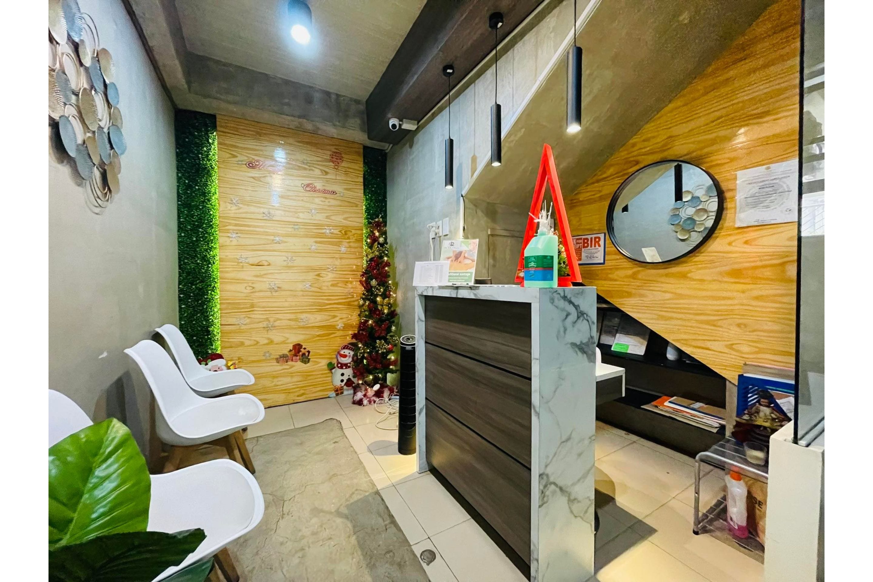 OYO 925 Rcee Place, OYO Hotels Cebu, Book @ ₱1049 - OYO