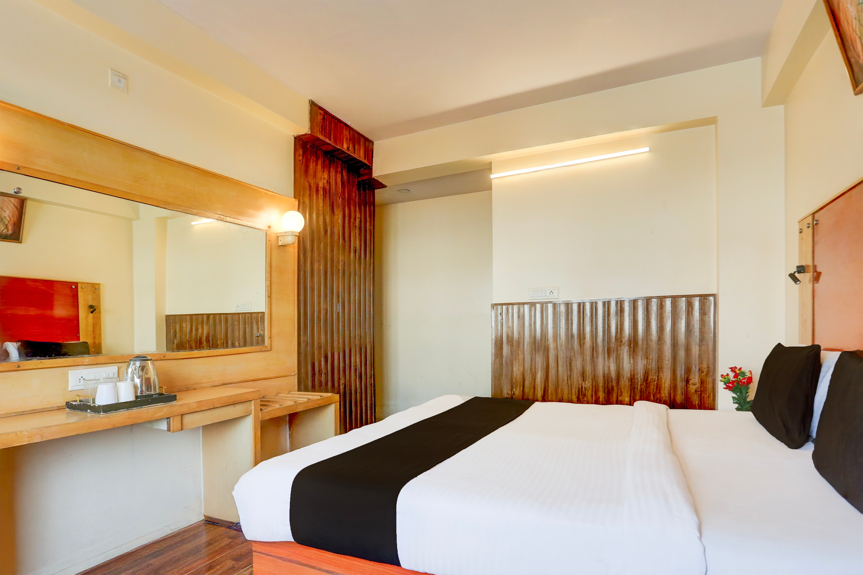 Couple Homestays Near Railway Station in Udaipur | Couple Friendly ...