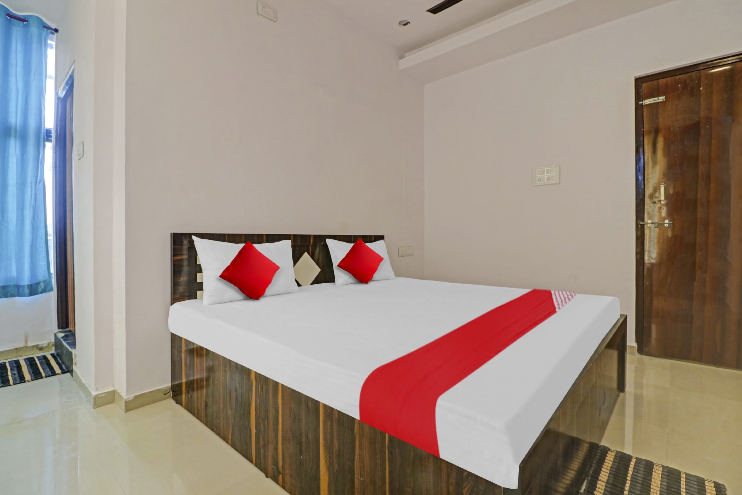 Hotel O Memories Rooms, Flagship Nagpur, Book @ ₹904 - OYO