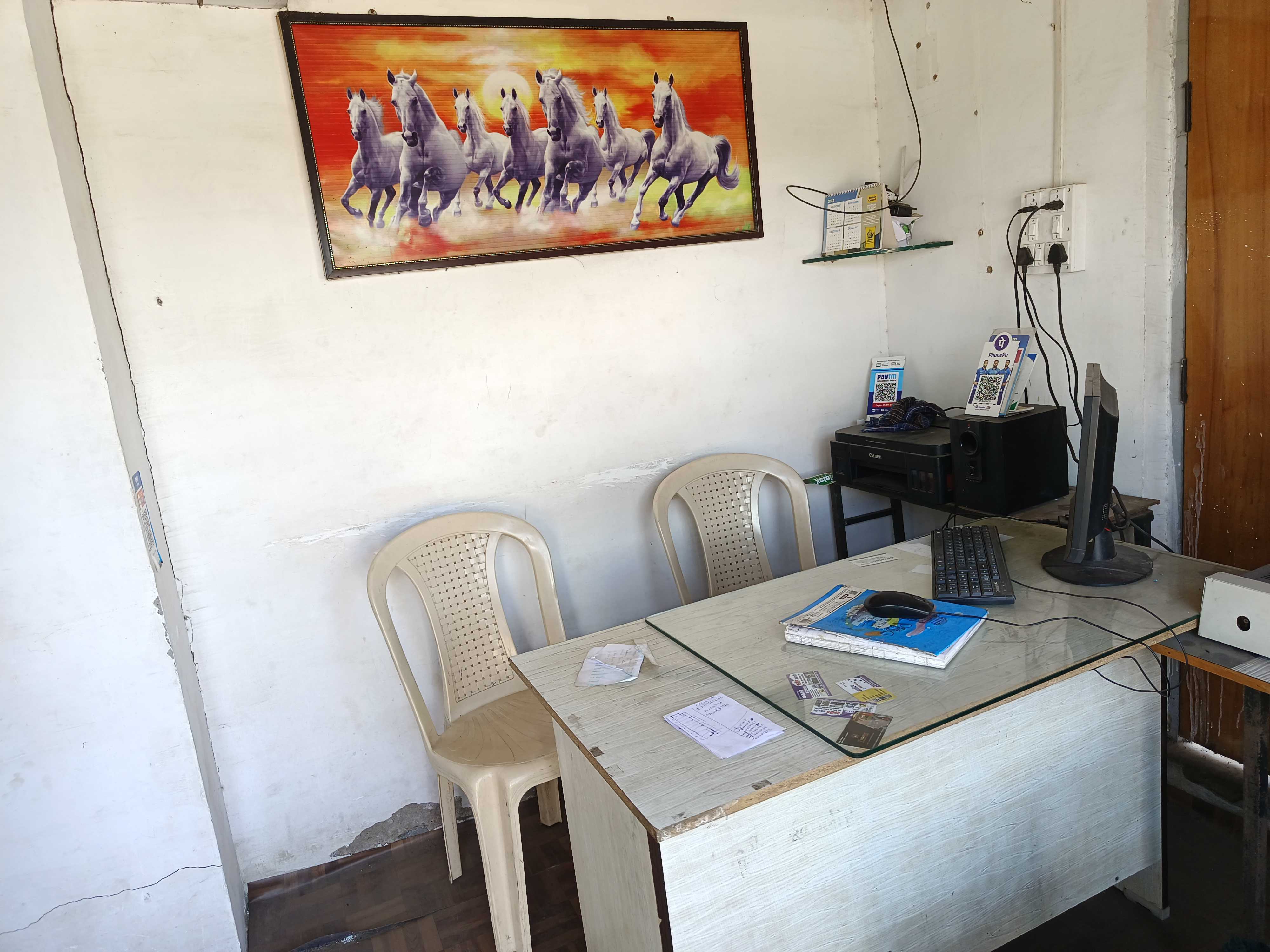 SPOT ON 80770J Hotel Relax Inn, SPOT ON Chandrapur, Book @ ₹456 - OYO