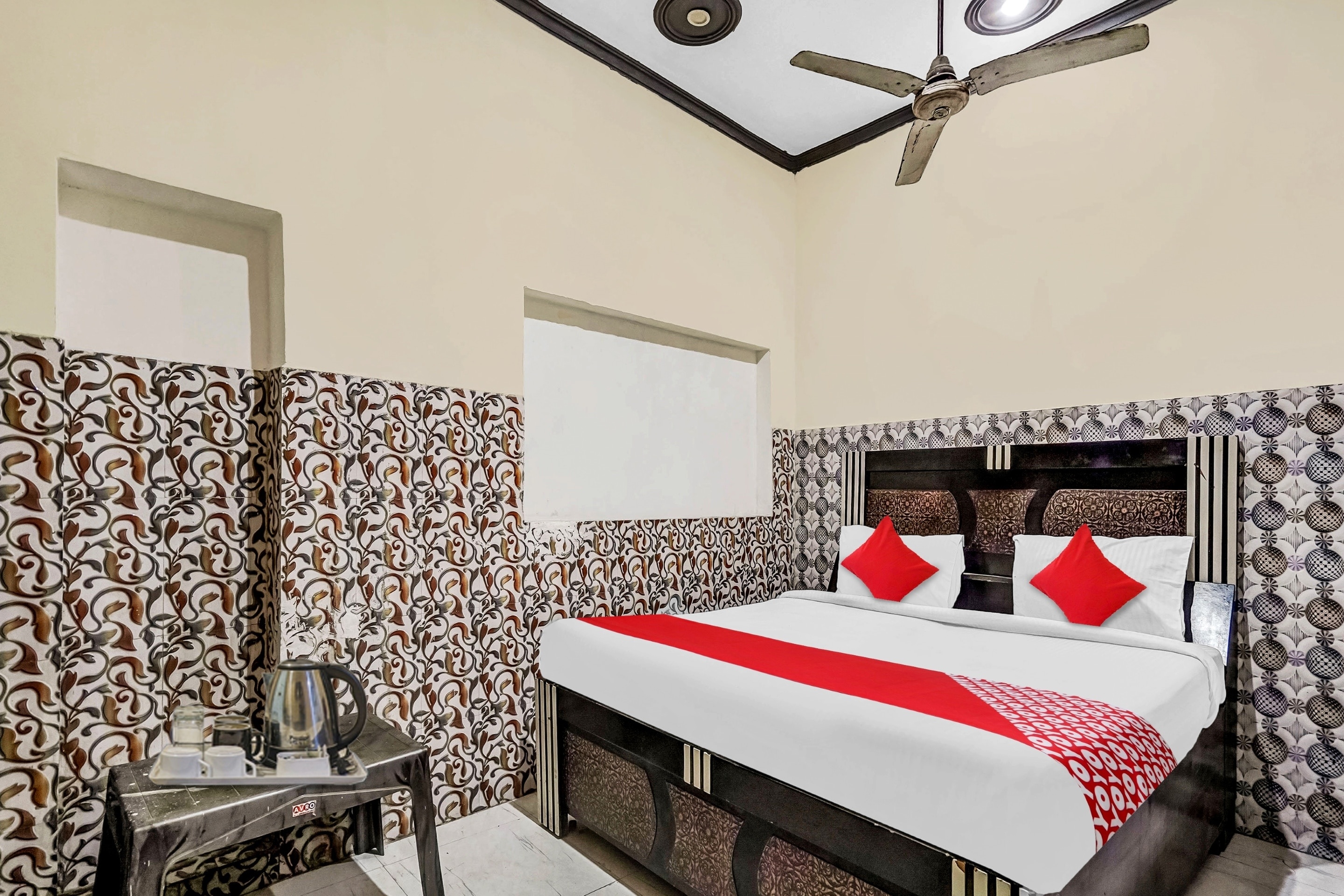 OYO Flagship Hotel Delight Inn, Flagship Ghaziabad, Book @ ₹688 - OYO