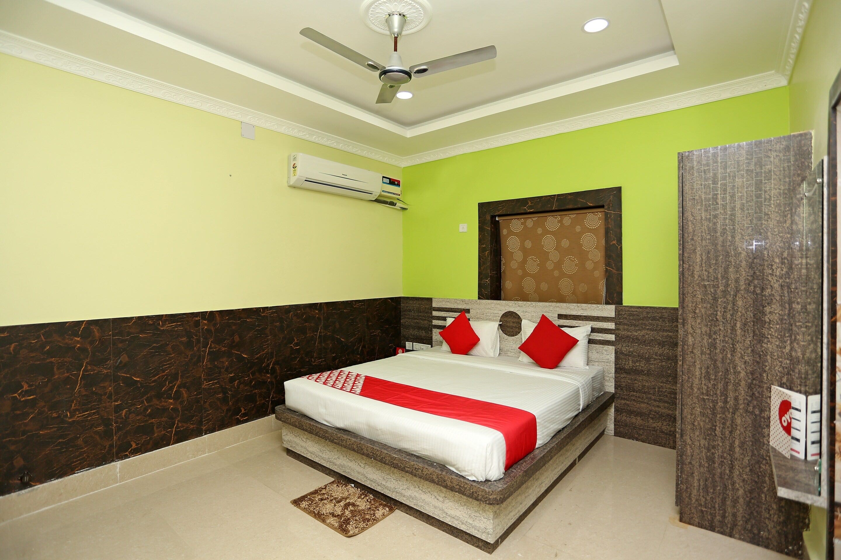 Hotel O Aditya Guest House, Flagship Bhubaneswar, Book @ ₹798 - OYO