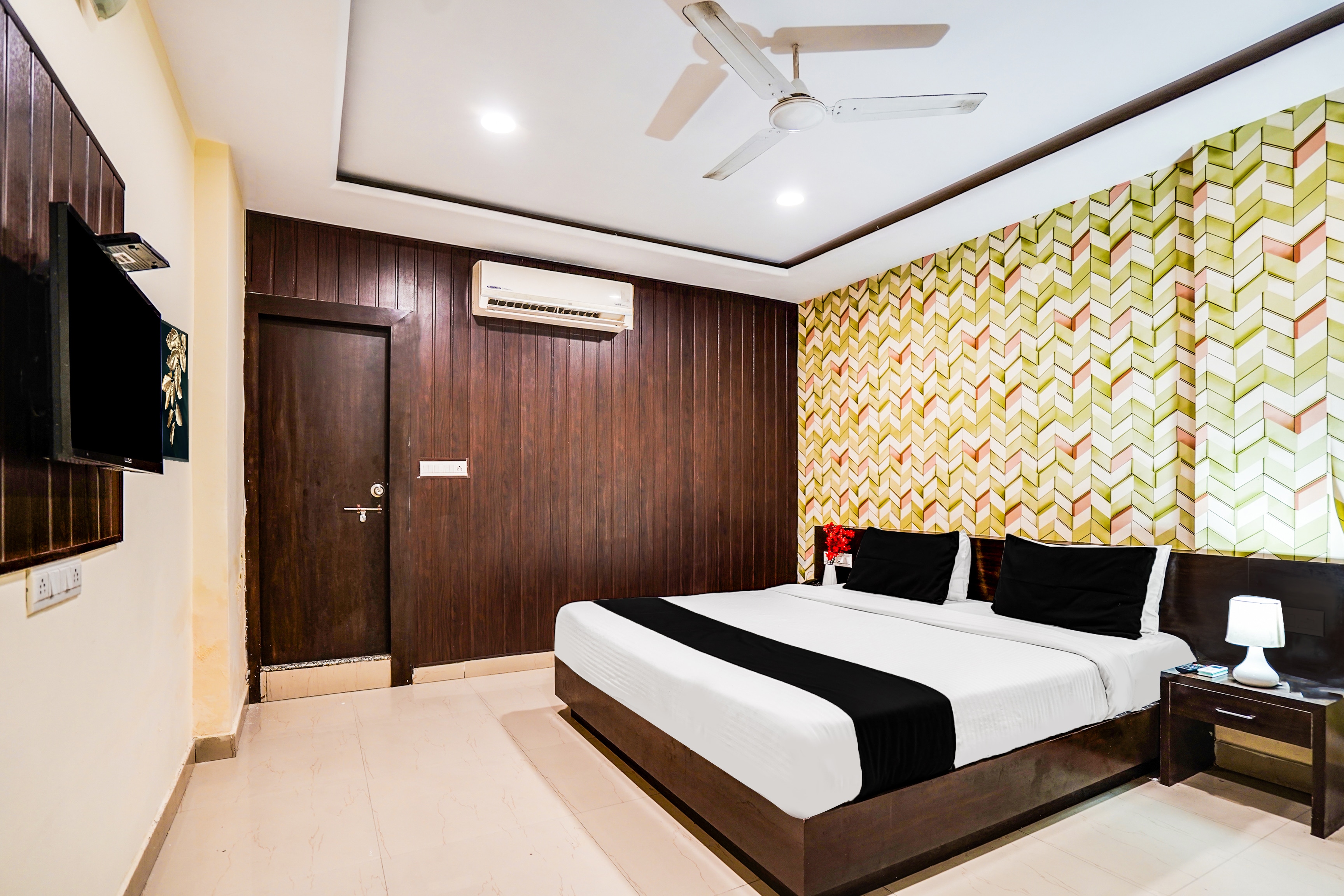 Collection O Goverdhan Sagar formerly Imperial, Collection O Udaipur ...