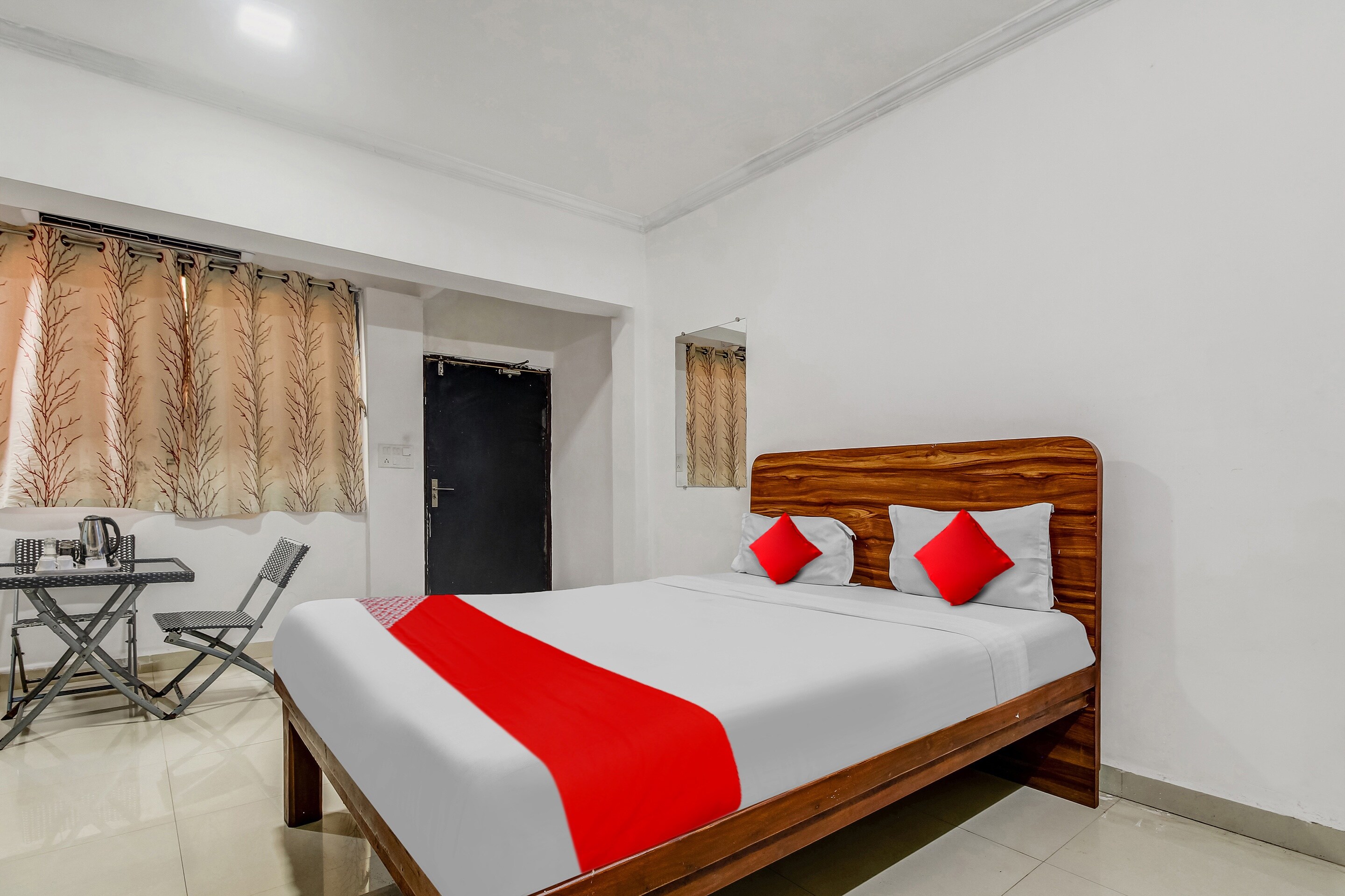 Flagship Hotels in Sea Shore Beach Resort, Goa Starting @ ₹1110 - Upto ...