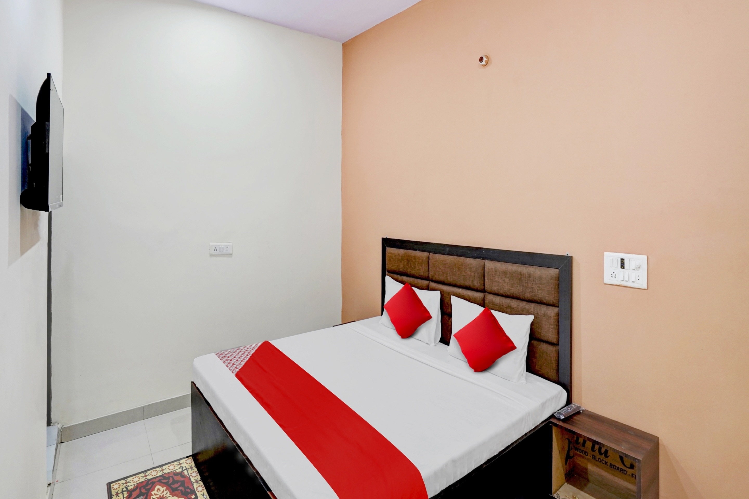Flagship Jay Quick Home Stay, Flagship Agra, Book @ ₹659 - OYO