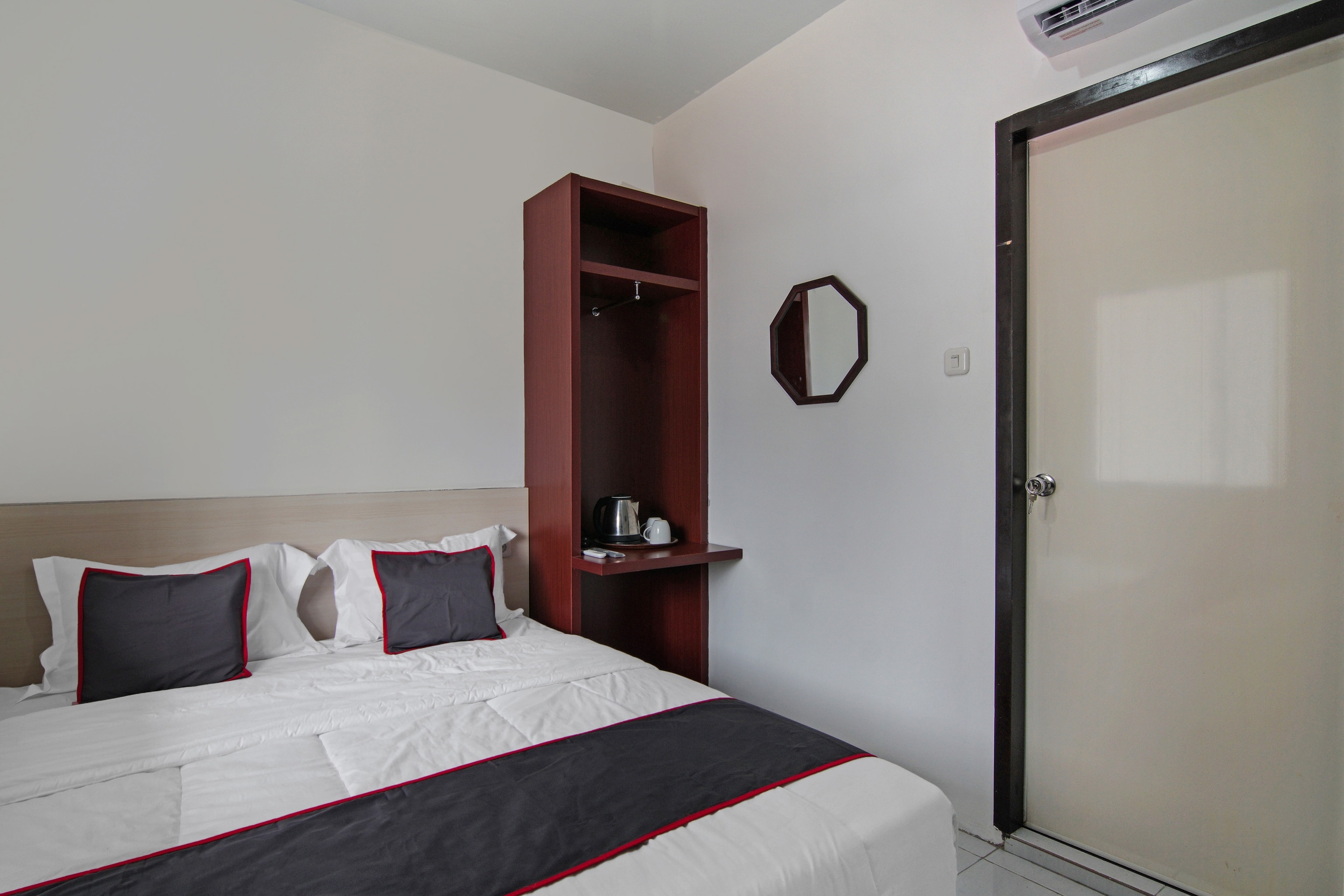Hotels in Ruang Tunggu Pintu 1, Pekanbaru Starting @ Rp31809 - Upto 86% ...