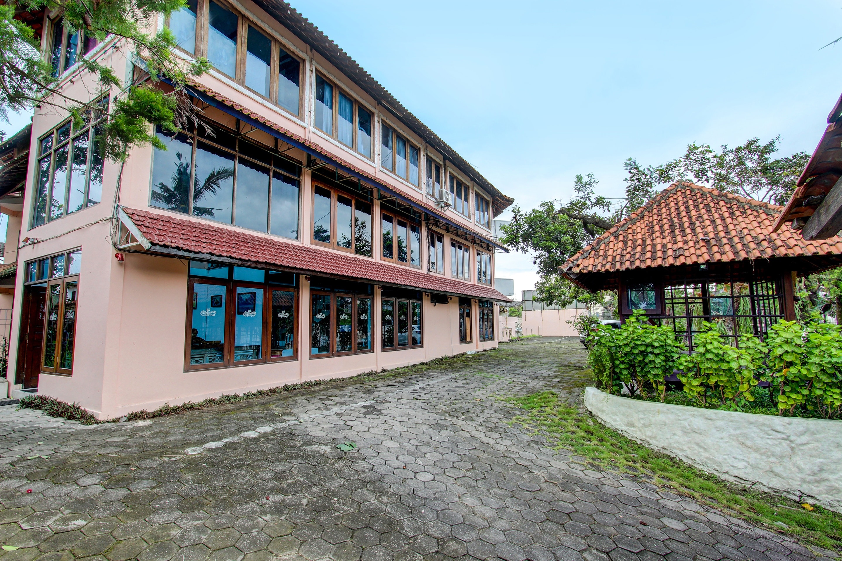 Hotel O Sewu Mas Hotel, OYO Hotels Yogyakarta, Book @ Rp111597 - OYO