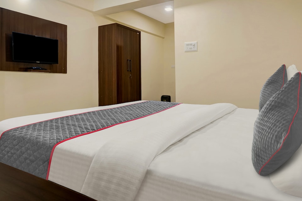Super Townhouse 1201 Hotel Embassy, Townhouse Pune, Book @ ₹1696 - OYO