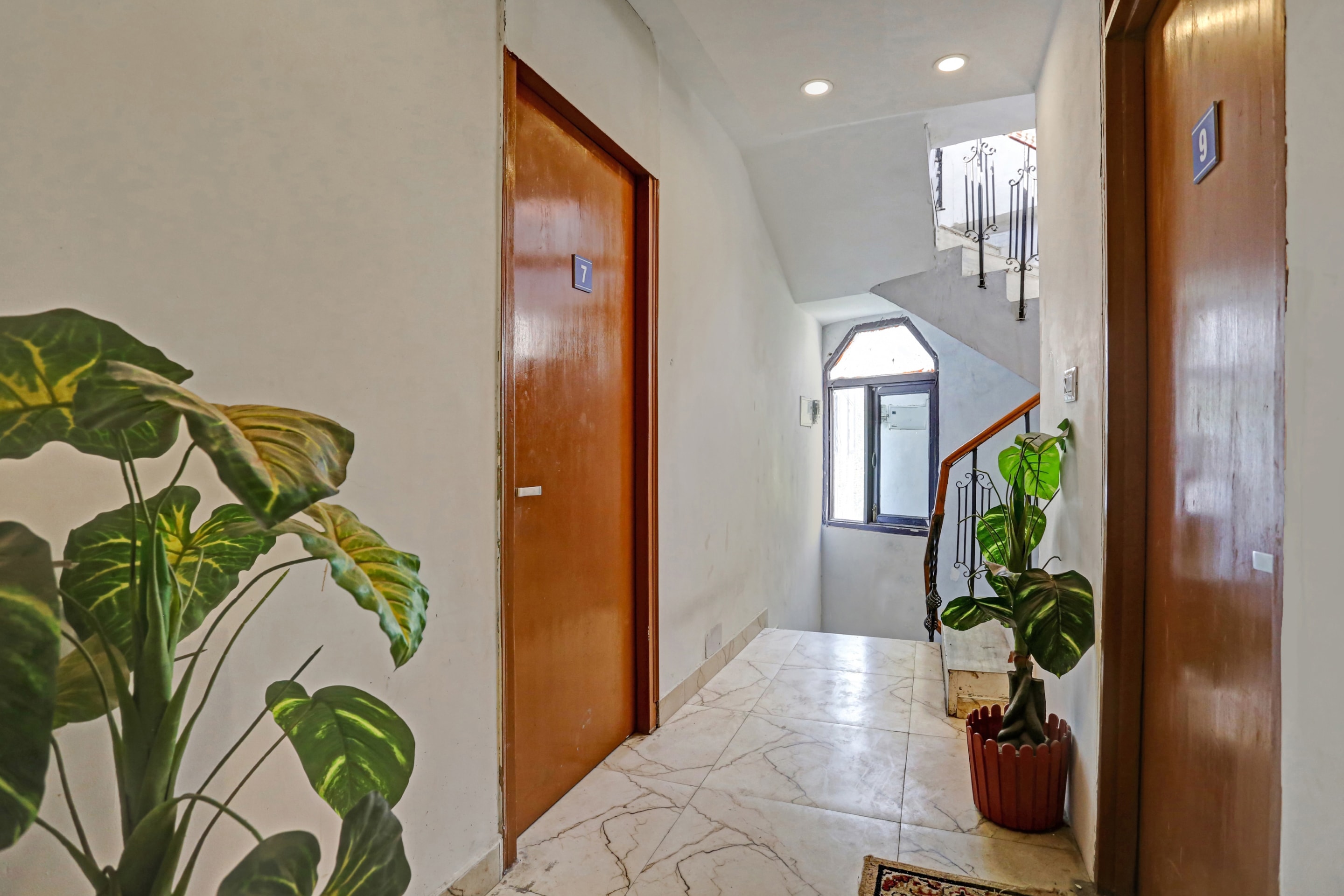 Hotel O TSA, Flagship Delhi, Book @ ₹1074 - OYO