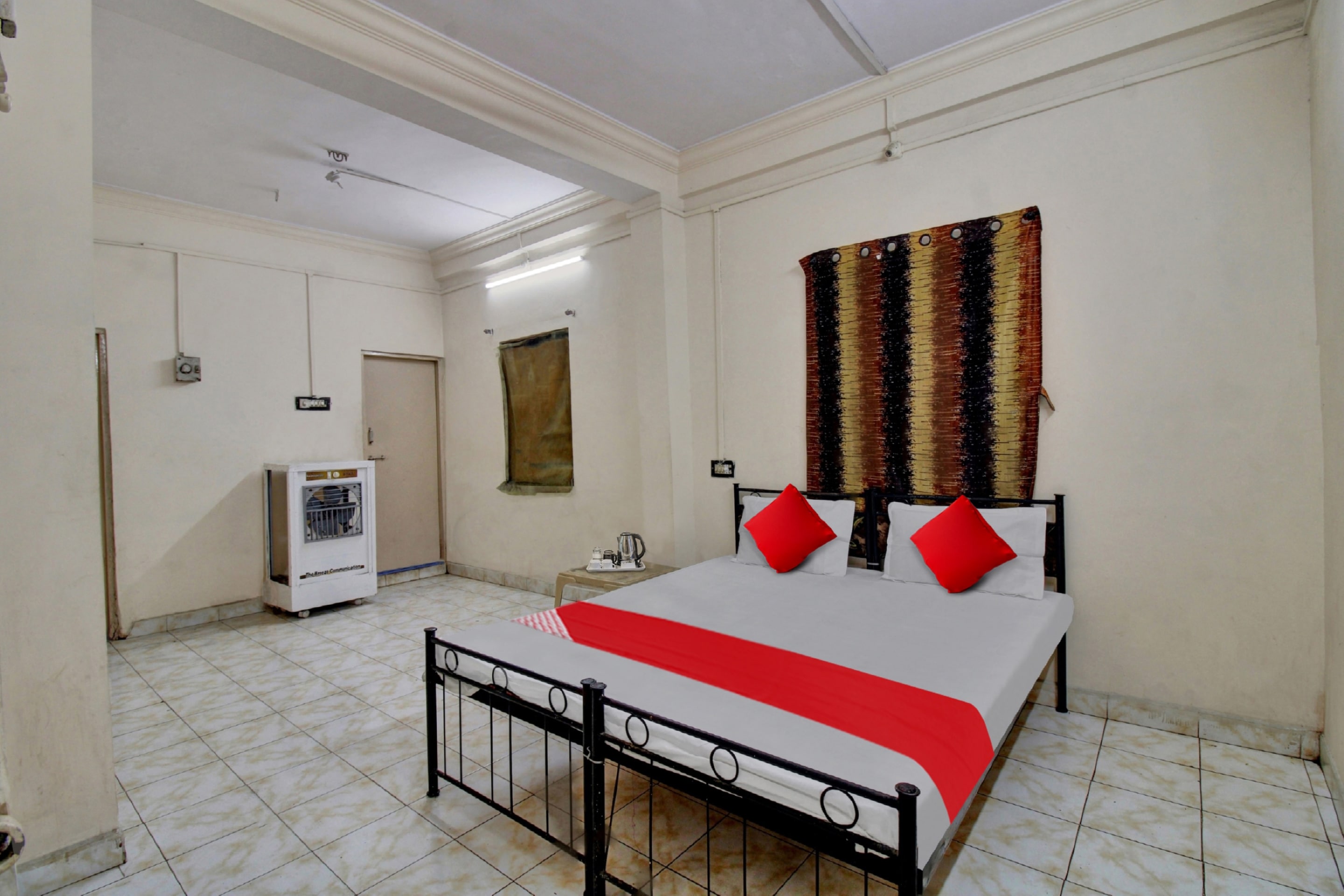 Hotel O Kr Inn, Flagship Chandrapur, Book @ ₹748 - OYO