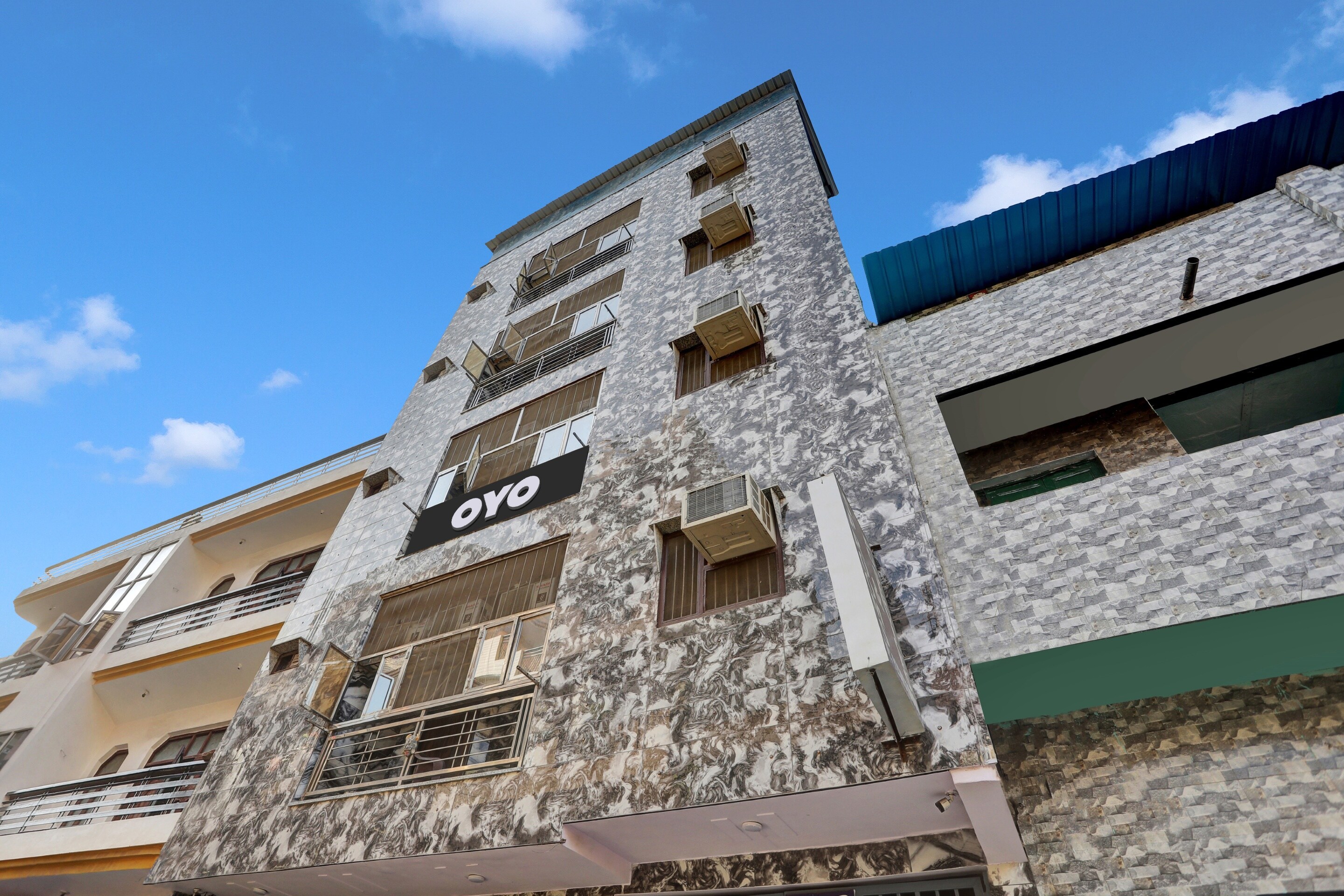 Hotel O S P Rooms, Flagship Delhi, Book @ ₹730 - OYO