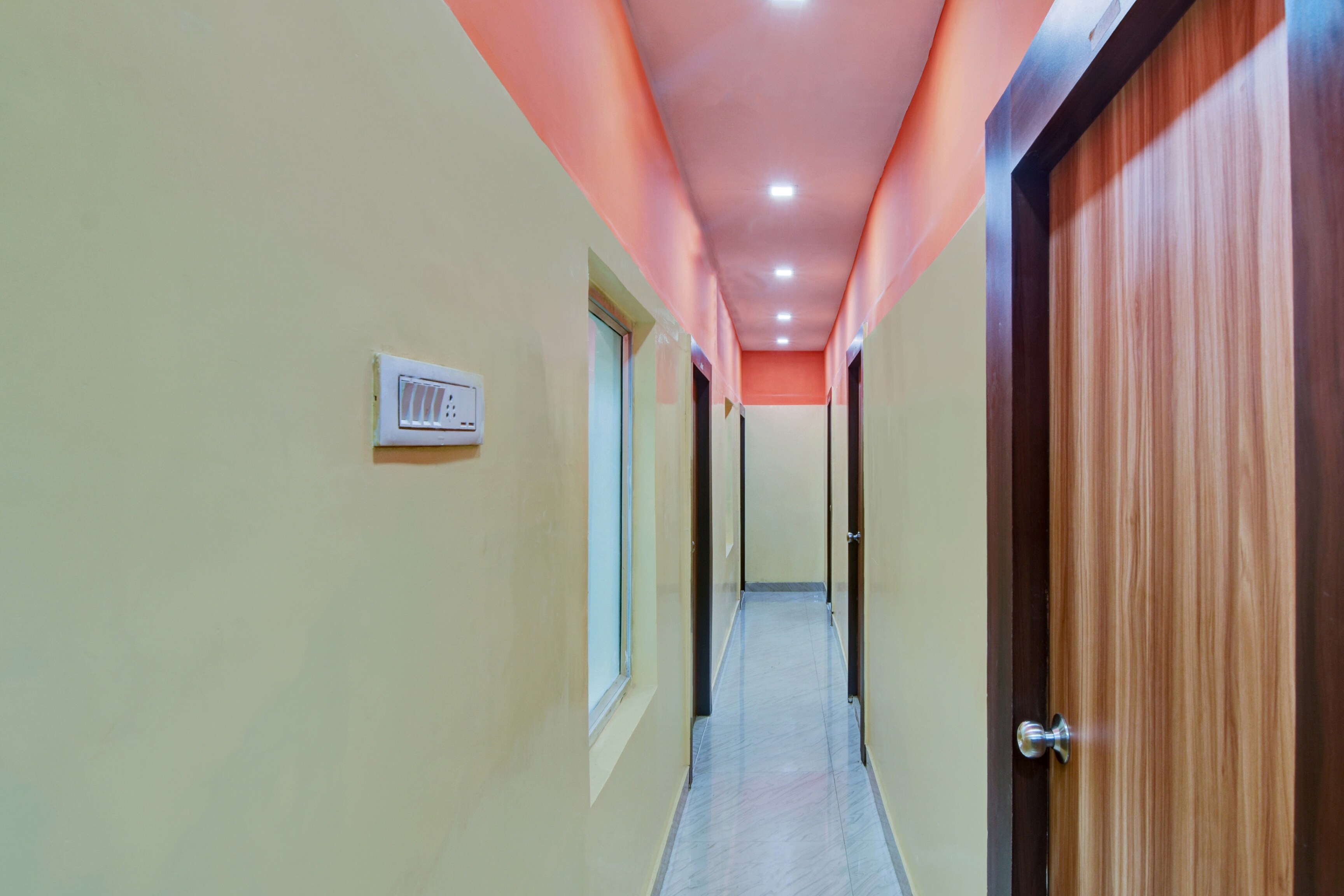 Hotel O Airport Heaven, Flagship Kolkata, Book @ ₹769 - OYO