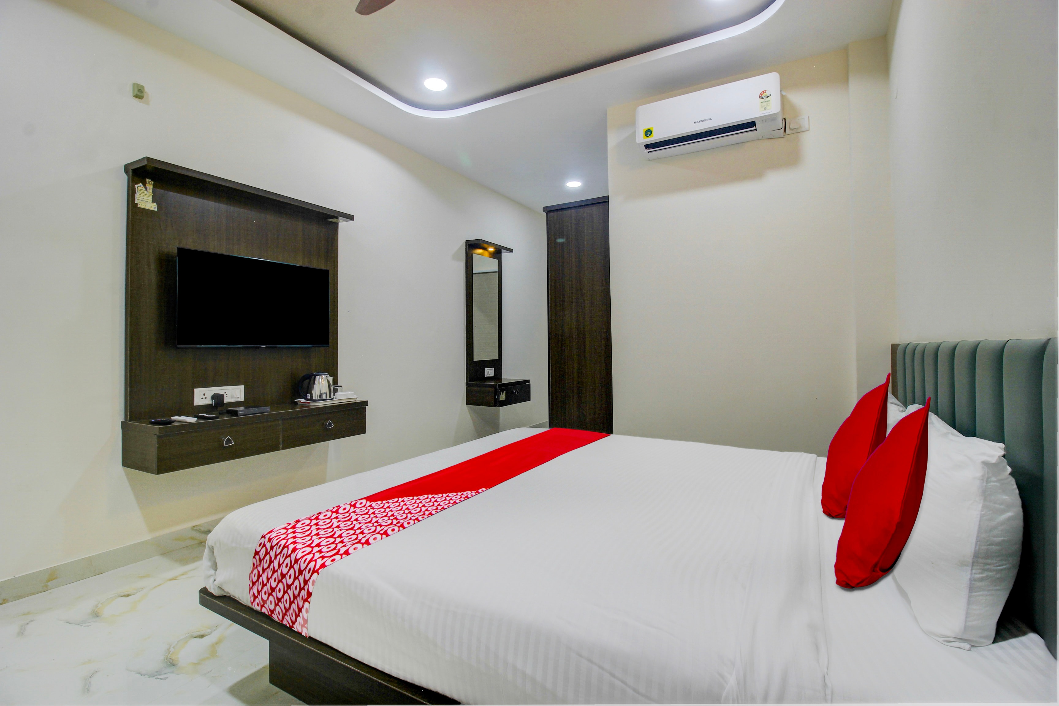 Hotel O BHILVA INN, Flagship Warangal, Book @ ₹830 - OYO