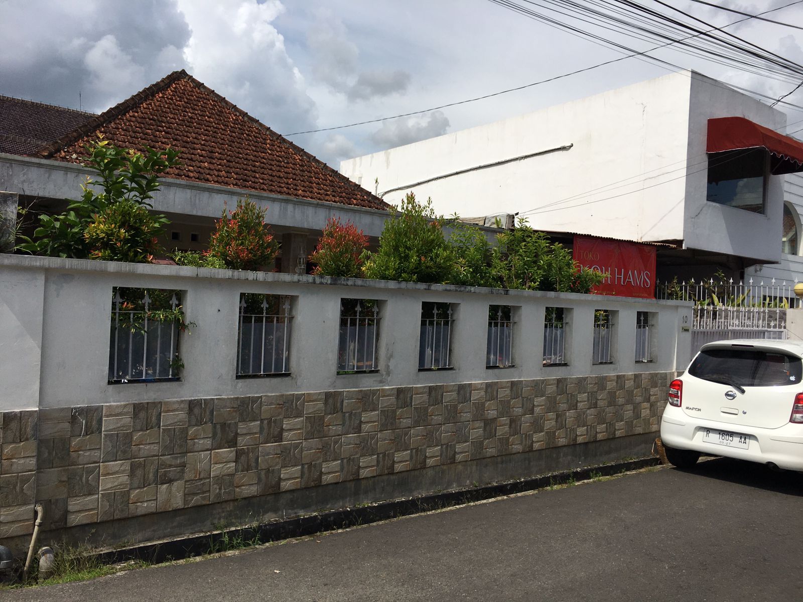 SPOT ON 92415 Bima House Syariah, OYO Hotels Purwokerto, Book @ Rp85025 ...