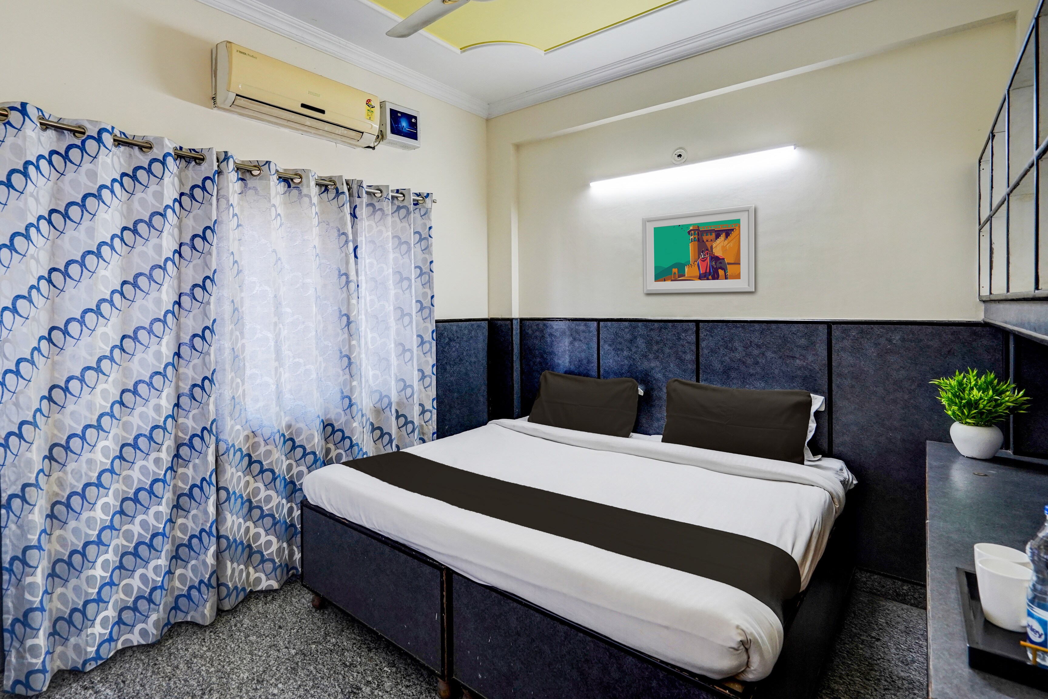 Hotel O Aryan Home Stay, Flagship Dehradun, Book @ ₹2938 - OYO