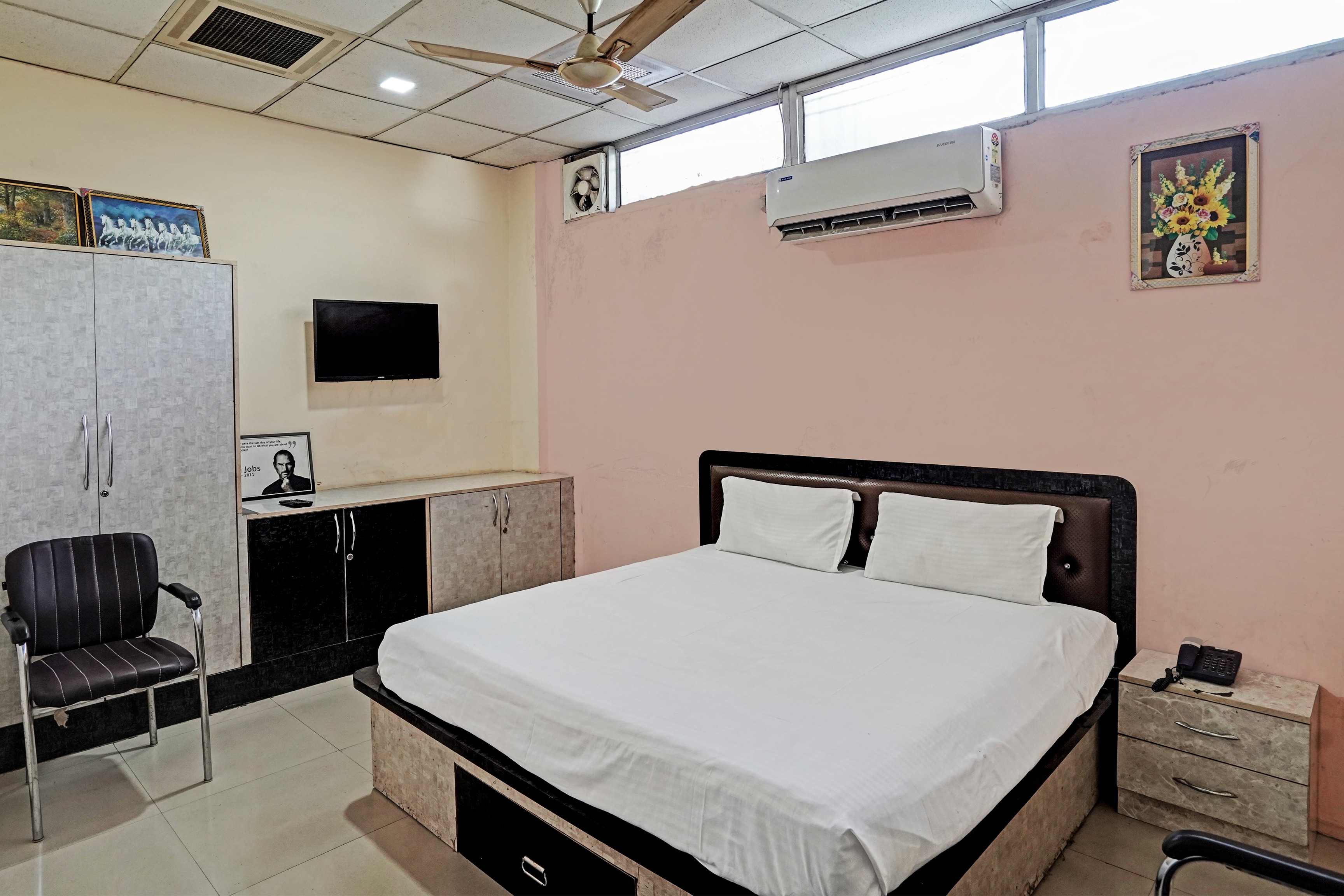 Hotel O Modern Hotel, OYO Rooms Narnaul, Book @ ₹684 - OYO