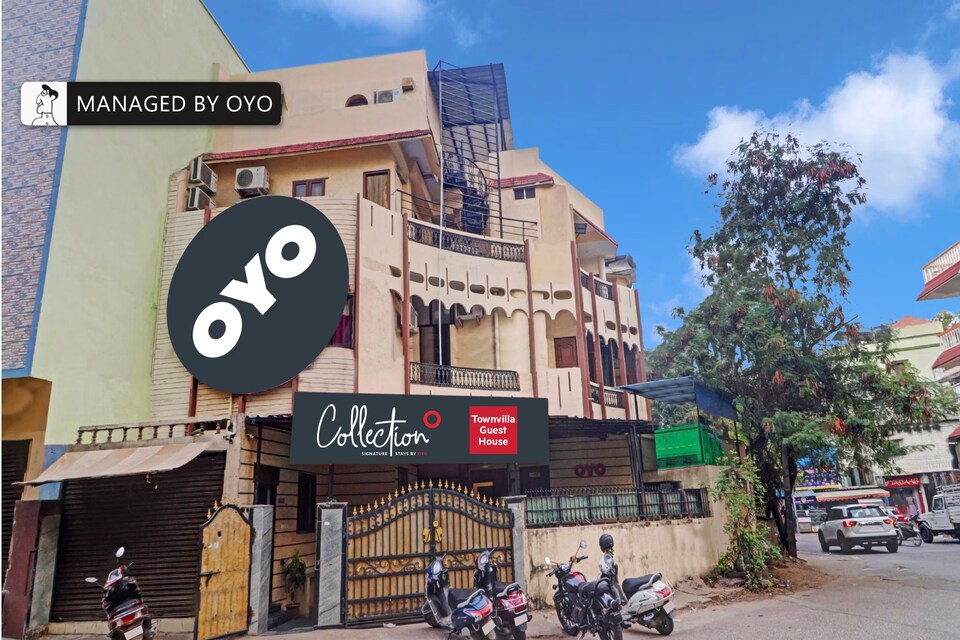 Super OYO Collection O 15141 Townvilla Guest House, Collection O ...