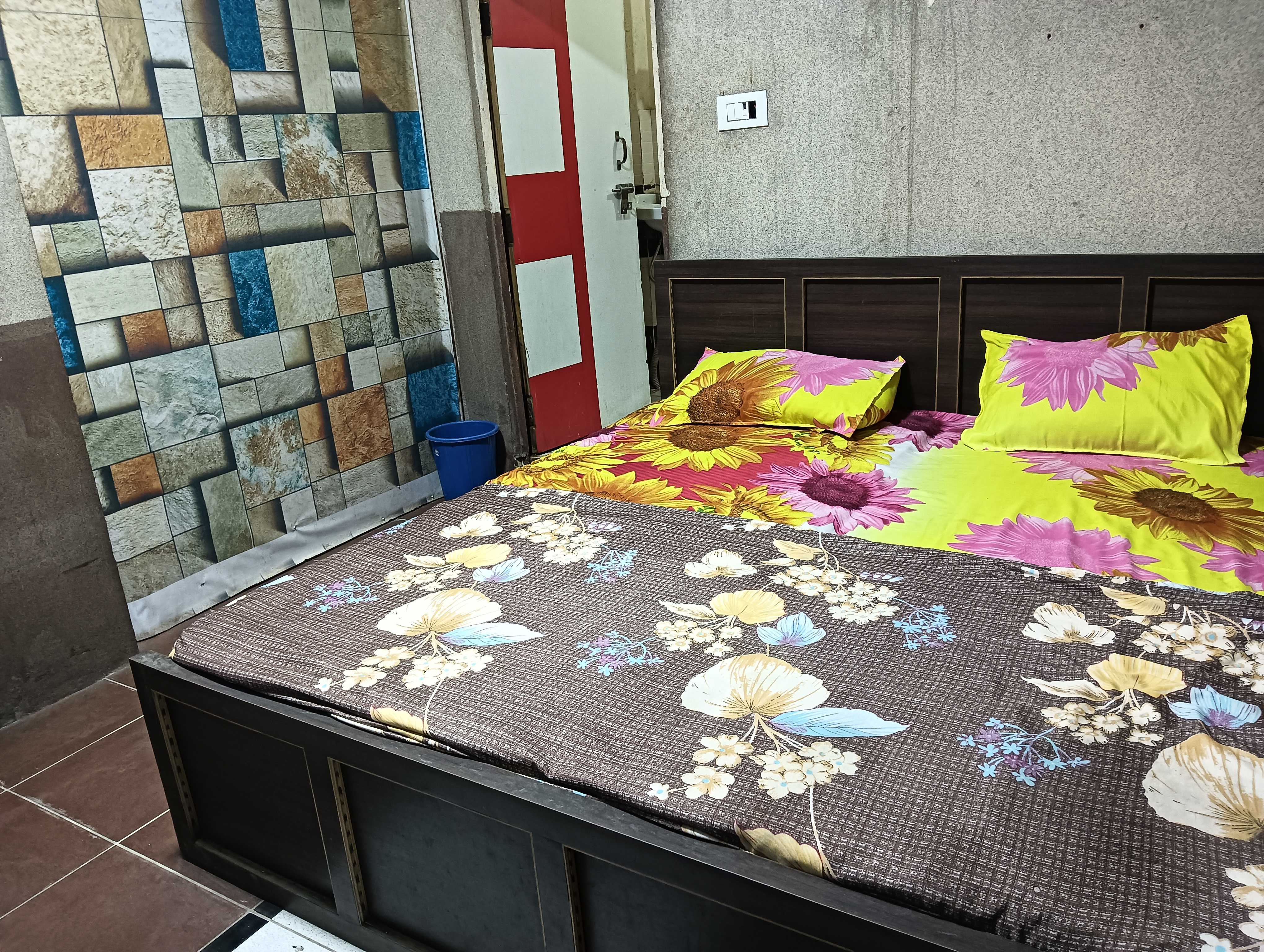OYO 81140 Gee, OYO Rooms Kurukshetra, Book @ ₹461 - OYO