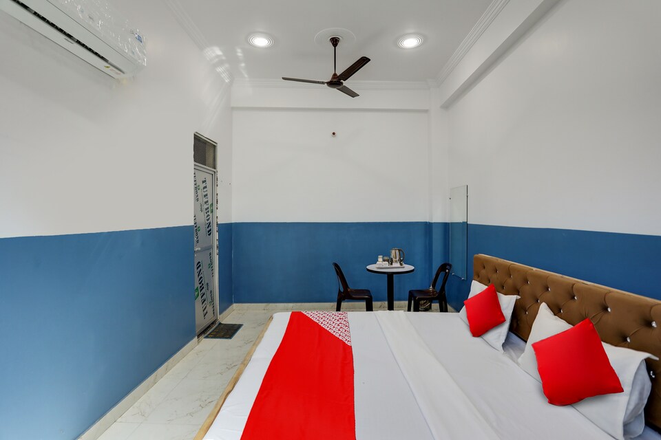 OYO Flagship 81149 Kiran Raj Palace, Flagship Kanpur, Book @ ₹1022 - OYO