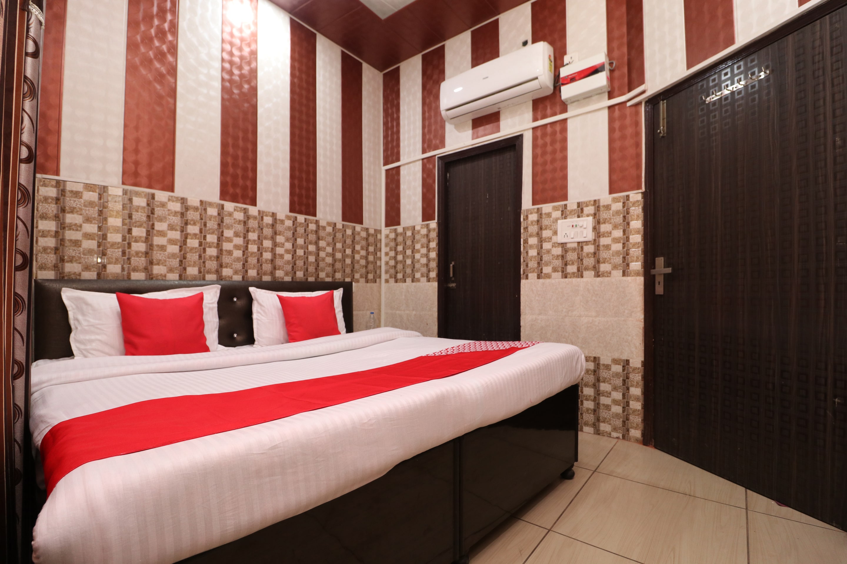 Hotel O Flagship Hotel Big City, Flagship Amritsar, Book @ ₹1111 - OYO