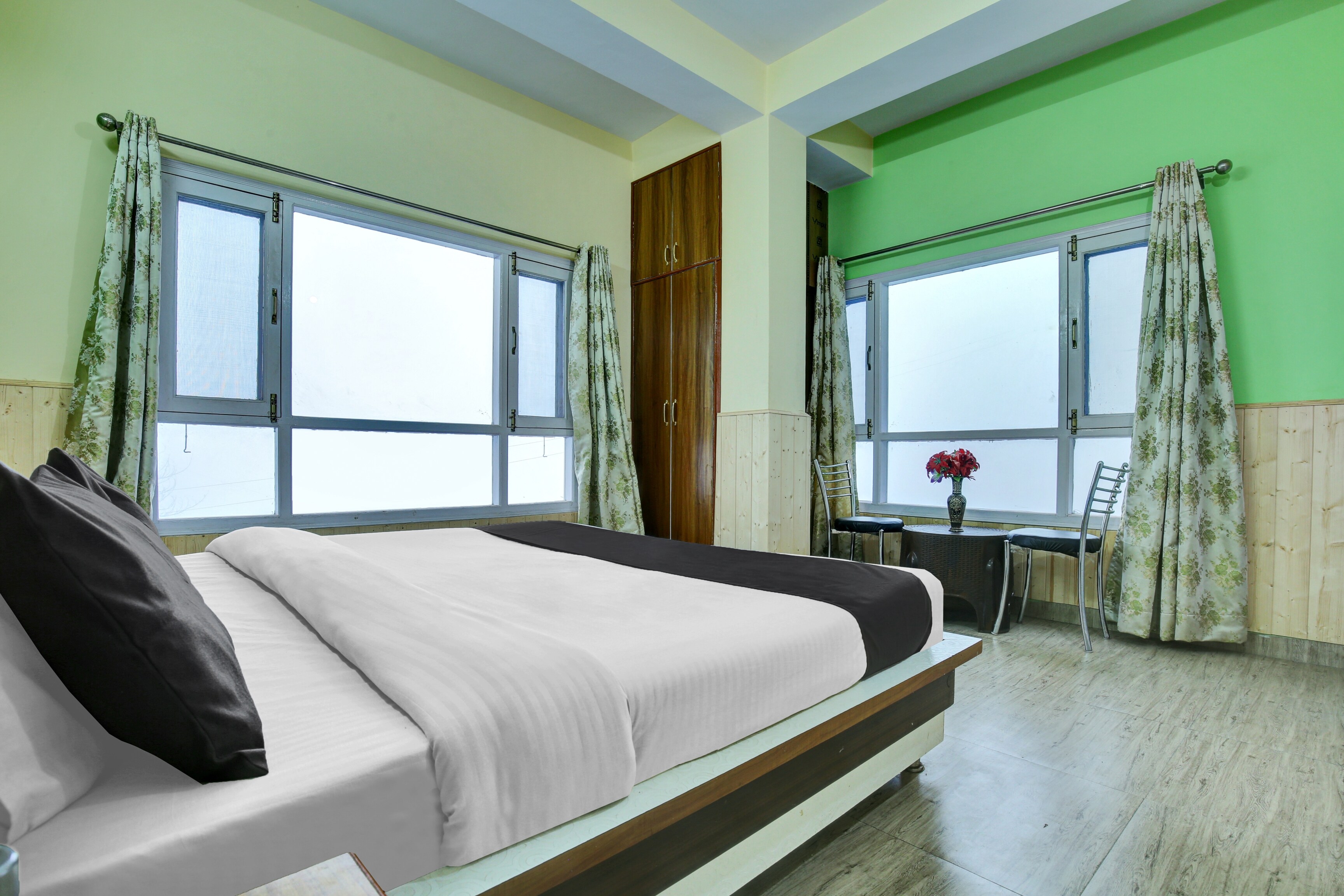 Hotels in Shimla: Best Budget Shimla Hotels from ₹1035