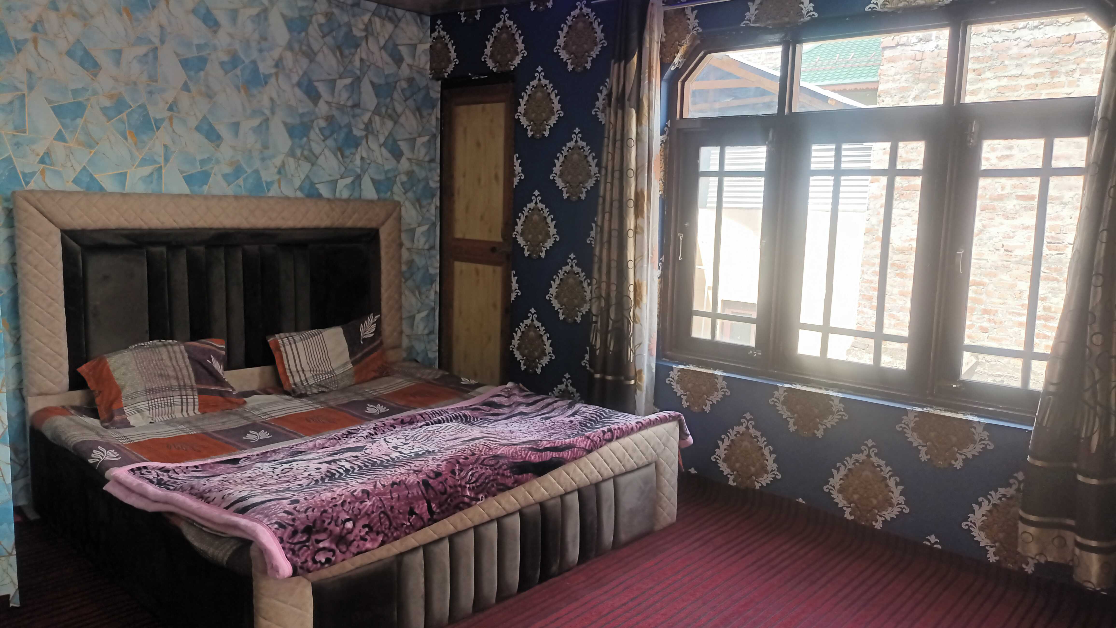 Oyo Hotels Hotels in Jvc Bus Stand, Srinagar Starting @ ₹2322 - Upto 67 ...