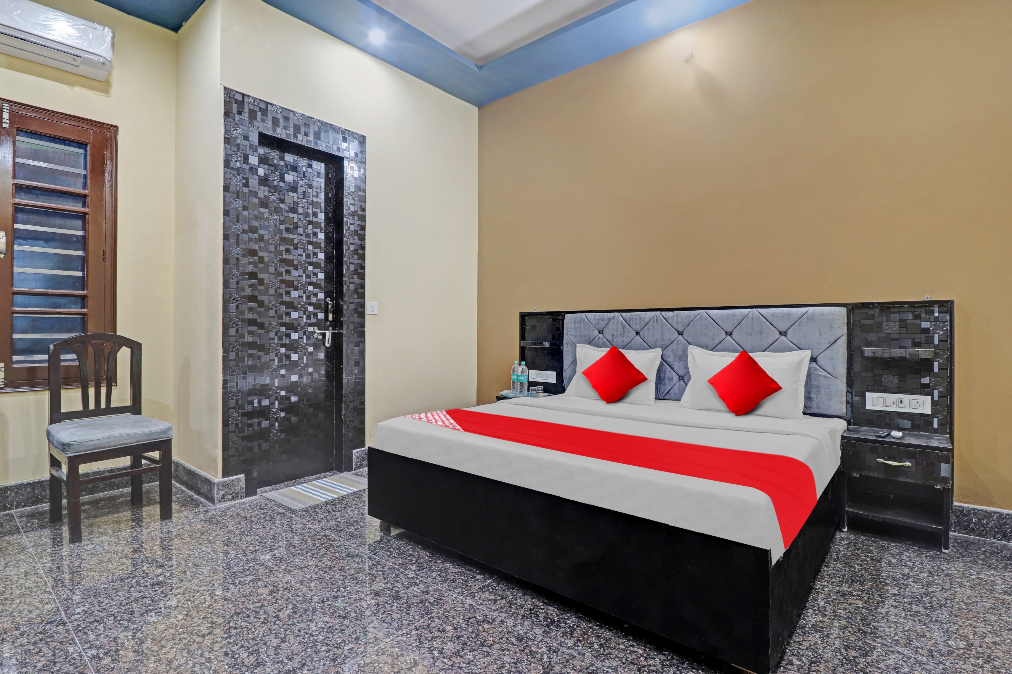 Hotel O Kashi, Flagship Haridwar, Book @ ₹874 - OYO