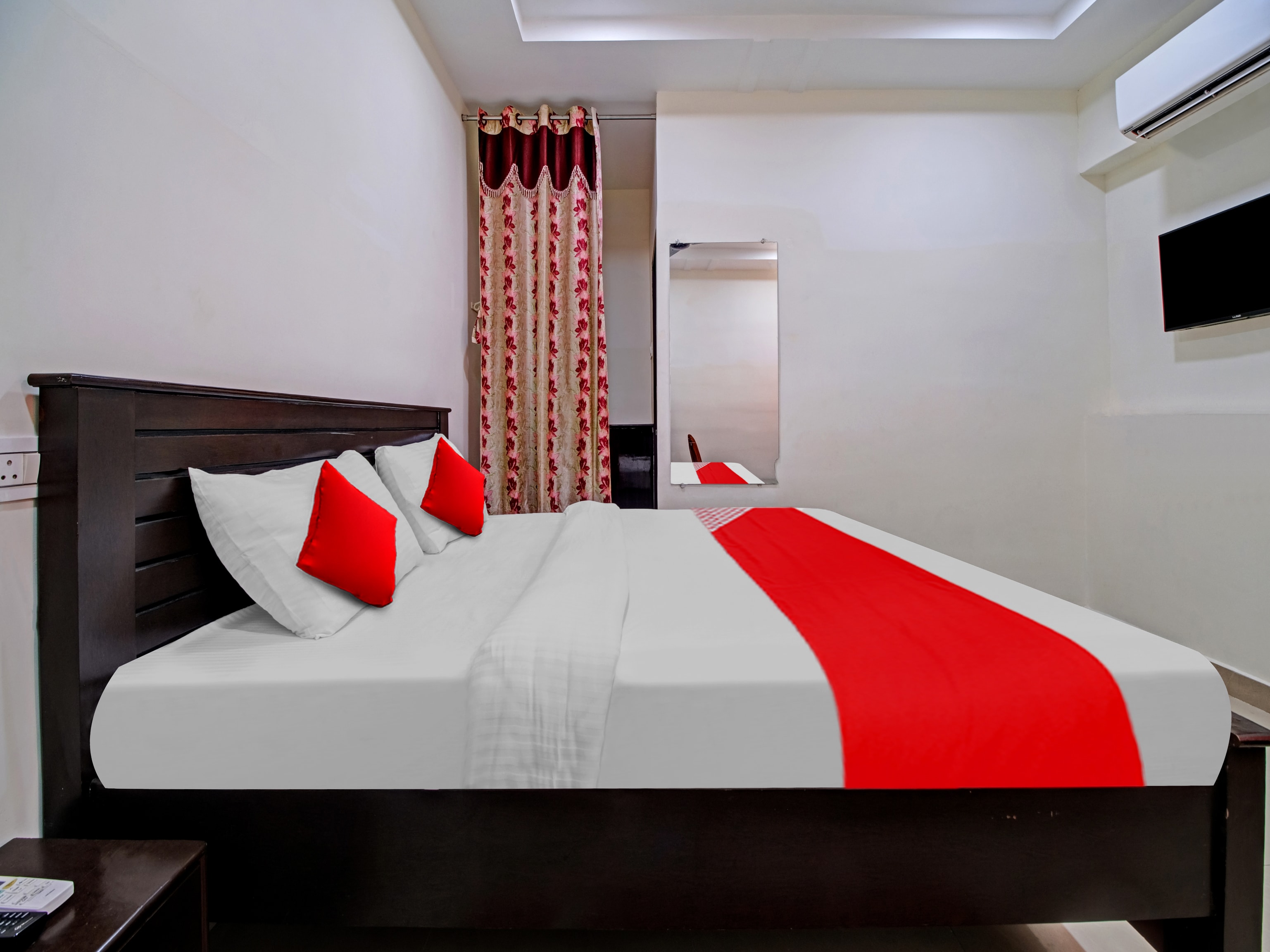 OYO KK ROYAL GRAND , Flagship Guntur, Book @ ₹715 - OYO