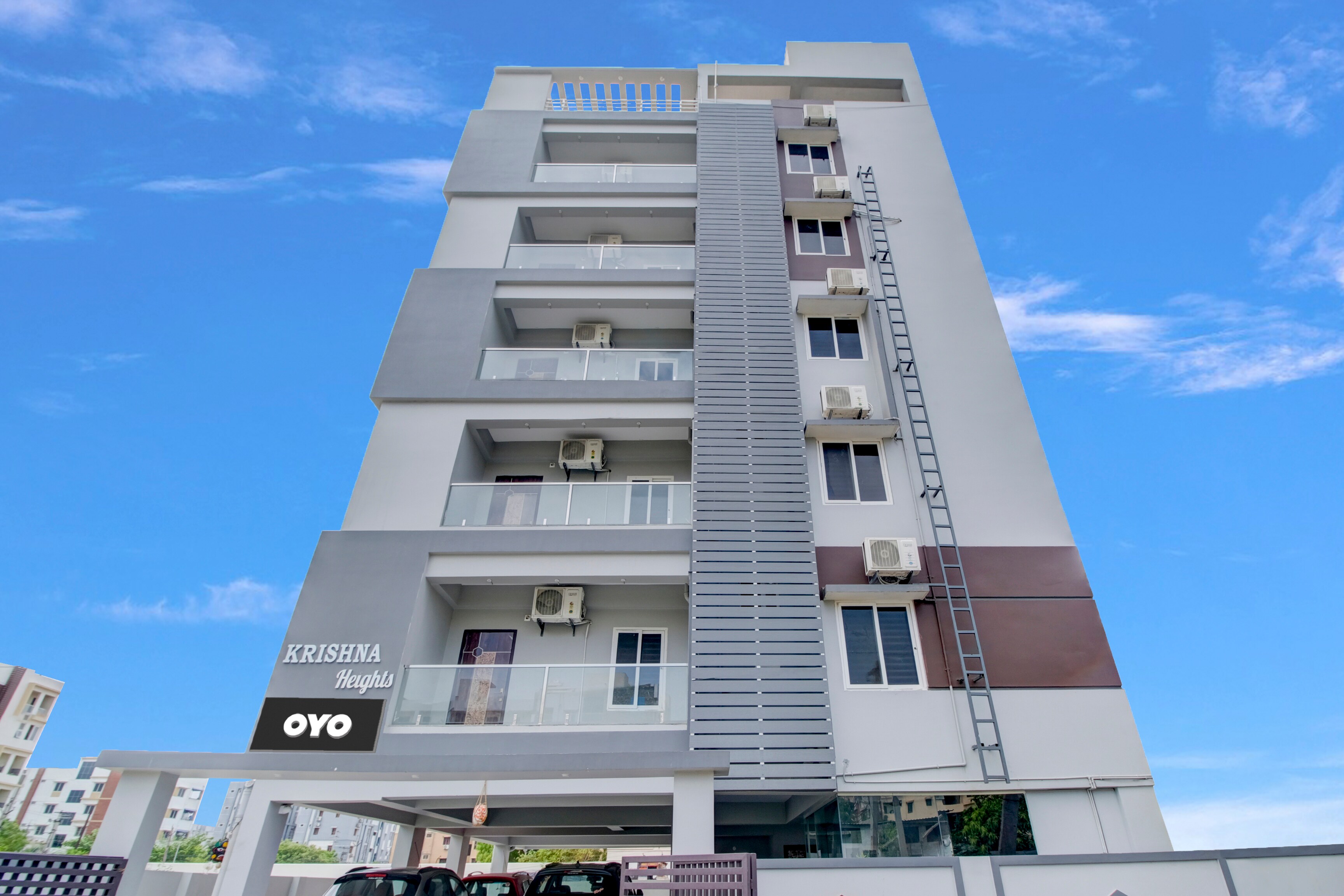 Super OYO Flagship Hotel CJ Pride, Flagship Vijayawada, Book @ ₹1177 - OYO